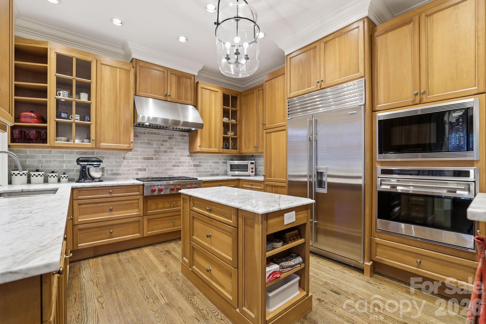 Photo 16 of 2044 Queens Road W, Charlotte, NC