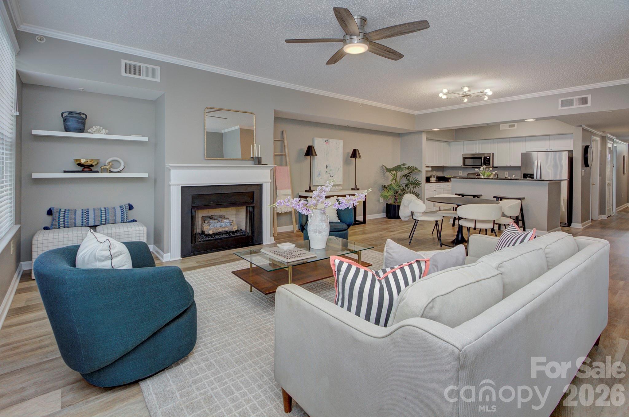 Photo 4 of 405 W 7th Street303, Charlotte, NC