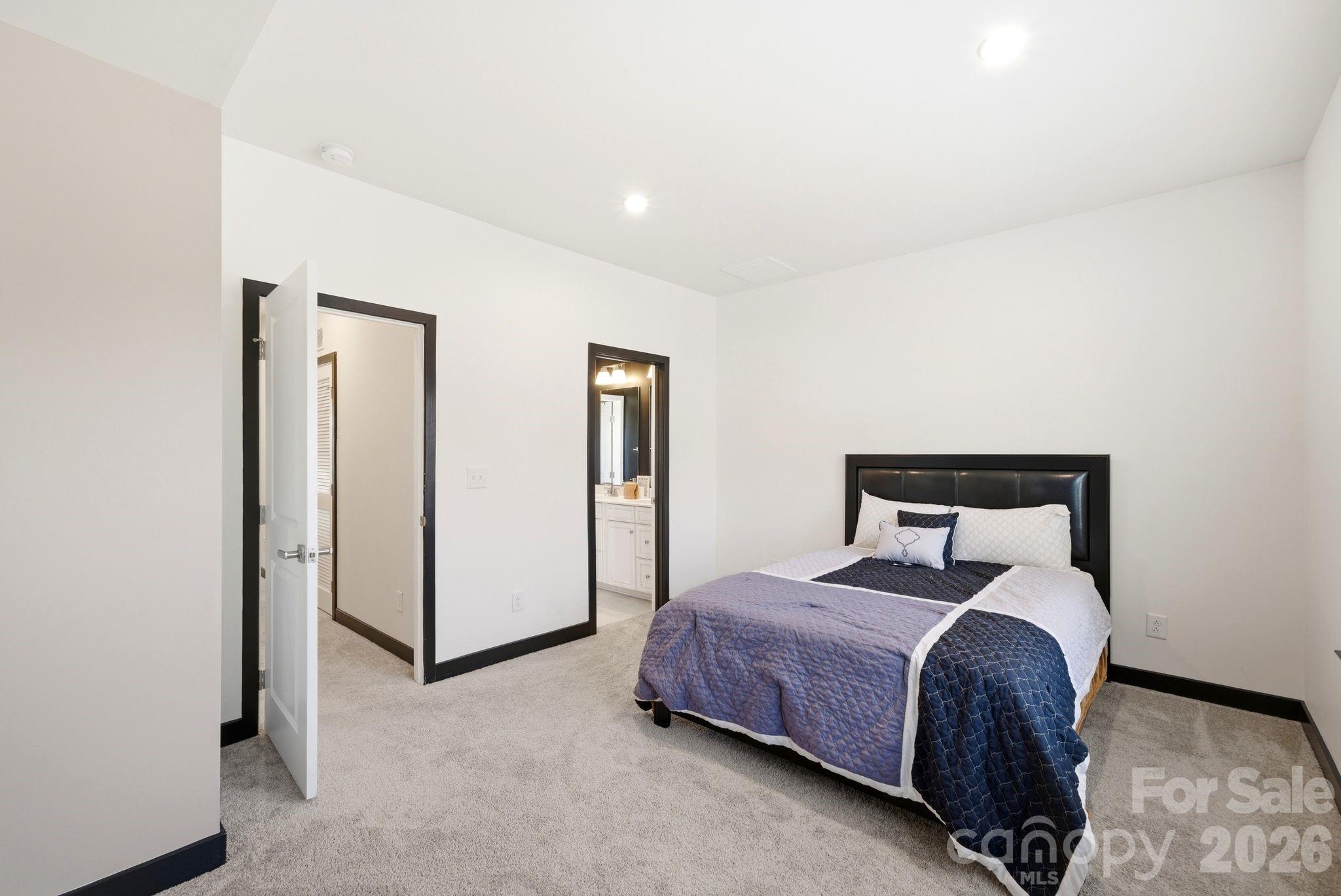 Photo 12 of 804 Broad River Lane, Charlotte, NC