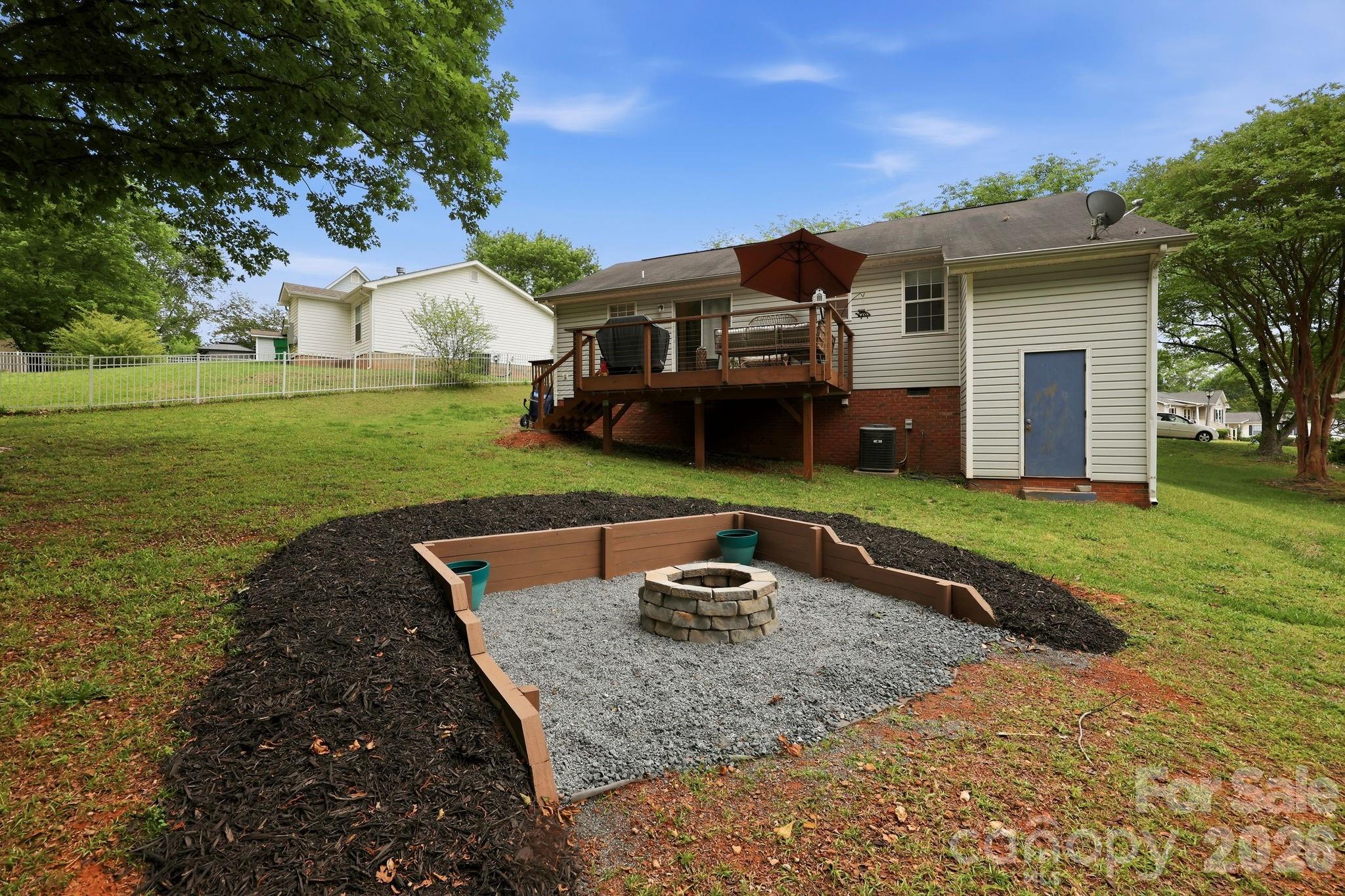 Photo 28 of 1221 Capps Hollow Drive, Charlotte, NC