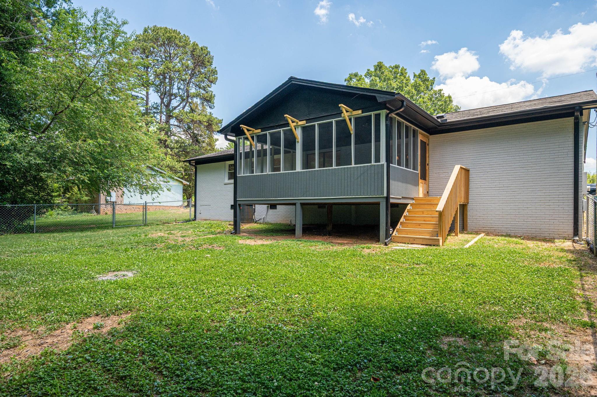 413 Bell Road, Kings Mountain, NC - photo 4 of 48