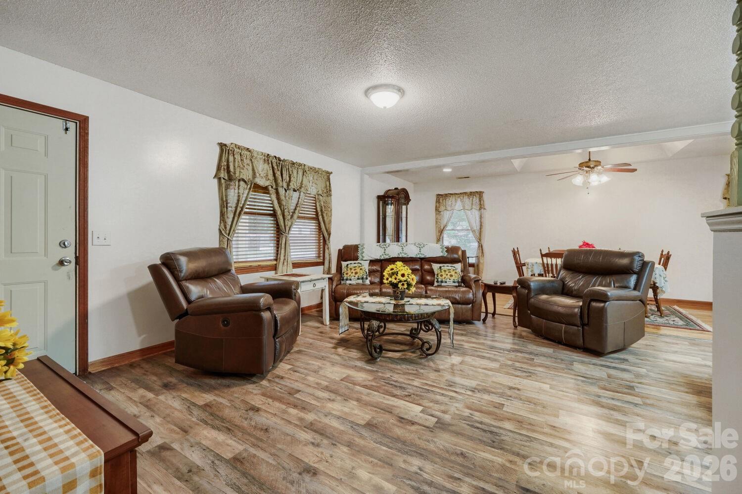 Photo 4 of 3917 Lake Road, Charlotte, NC