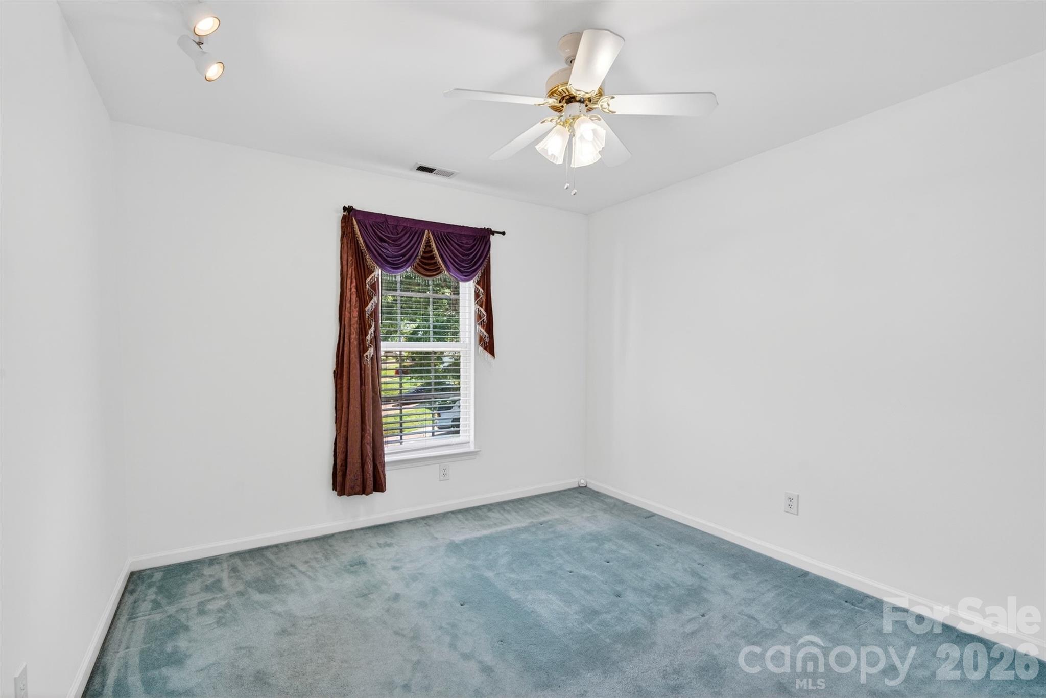 Photo 32 of 2539 Thornfield Road, Charlotte, NC