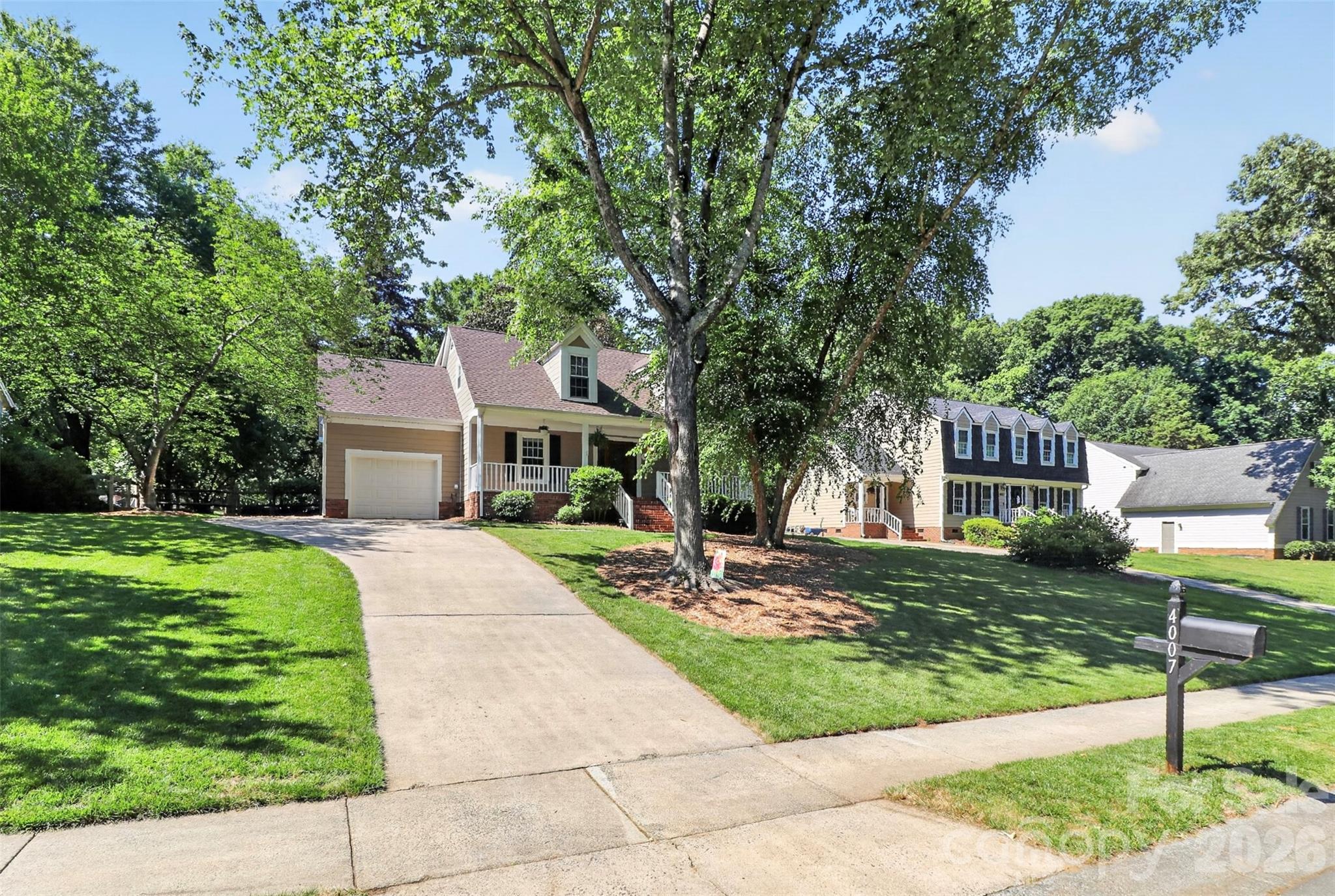 Photo 2 of 4007 Meadowridge Drive, Charlotte, NC