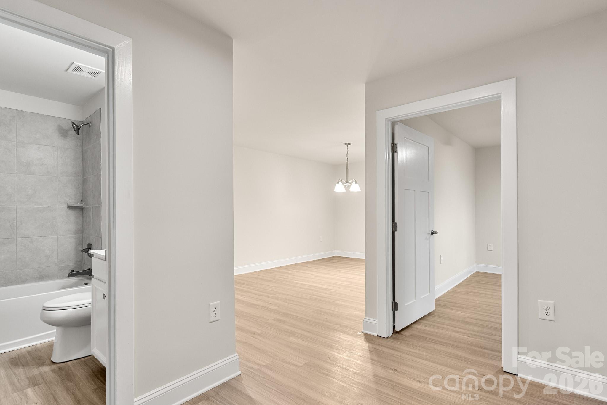 4238 Mackinnon Drive, Charlotte, NC - photo 3 of 38
