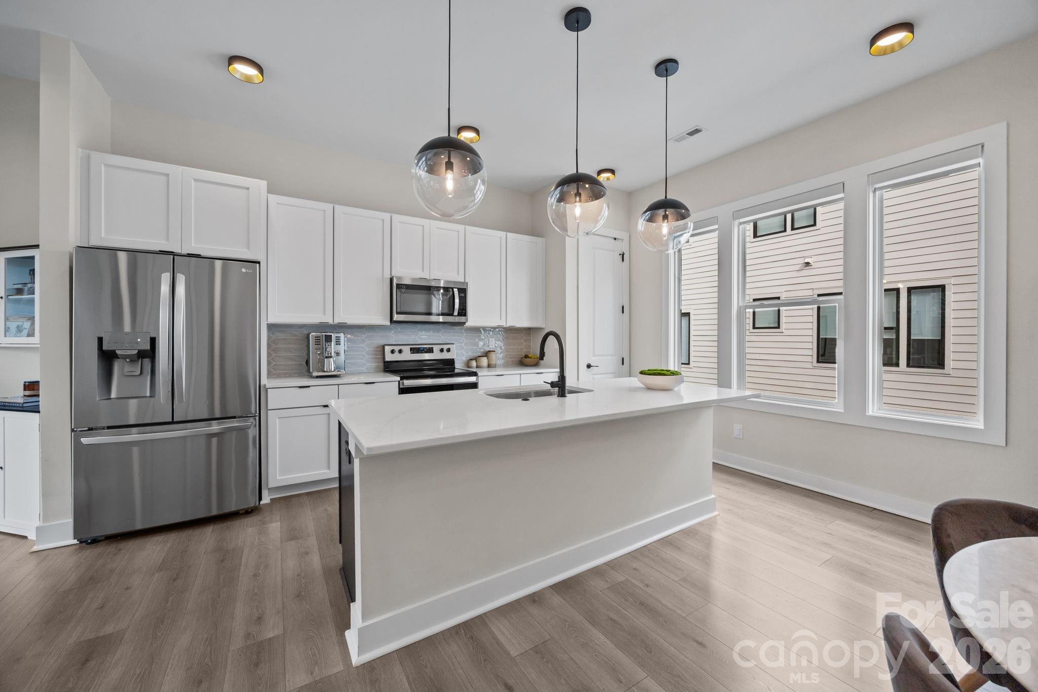 Photo 14 of 513 Strong Avenue, Charlotte, NC