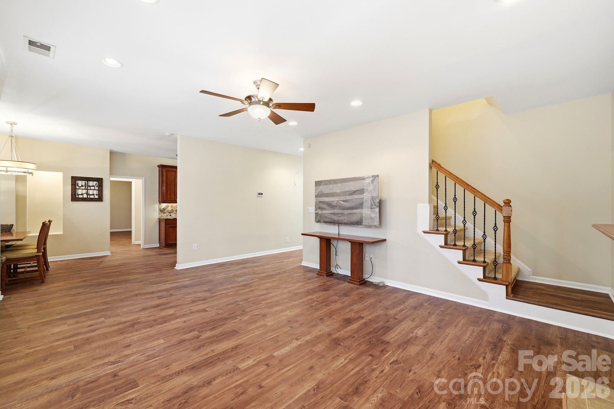 Photo 20 of 7711 Abbotsinch Court, Charlotte, NC