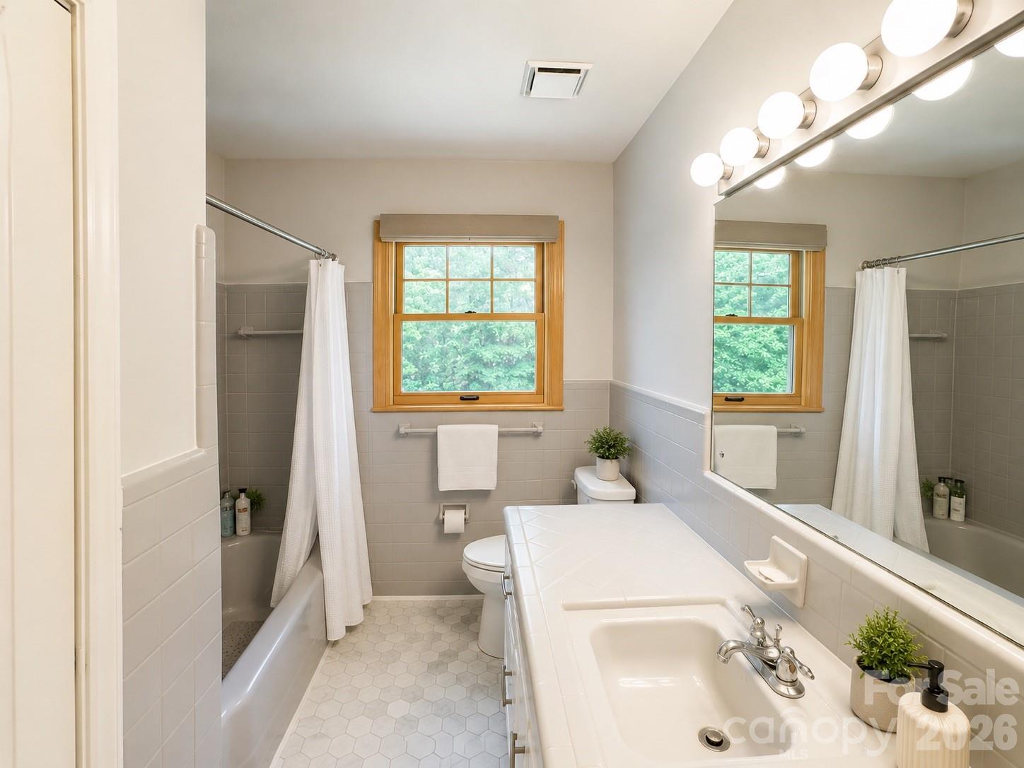 1702 Wildwood Road, Gastonia, NC - photo 14 of 17