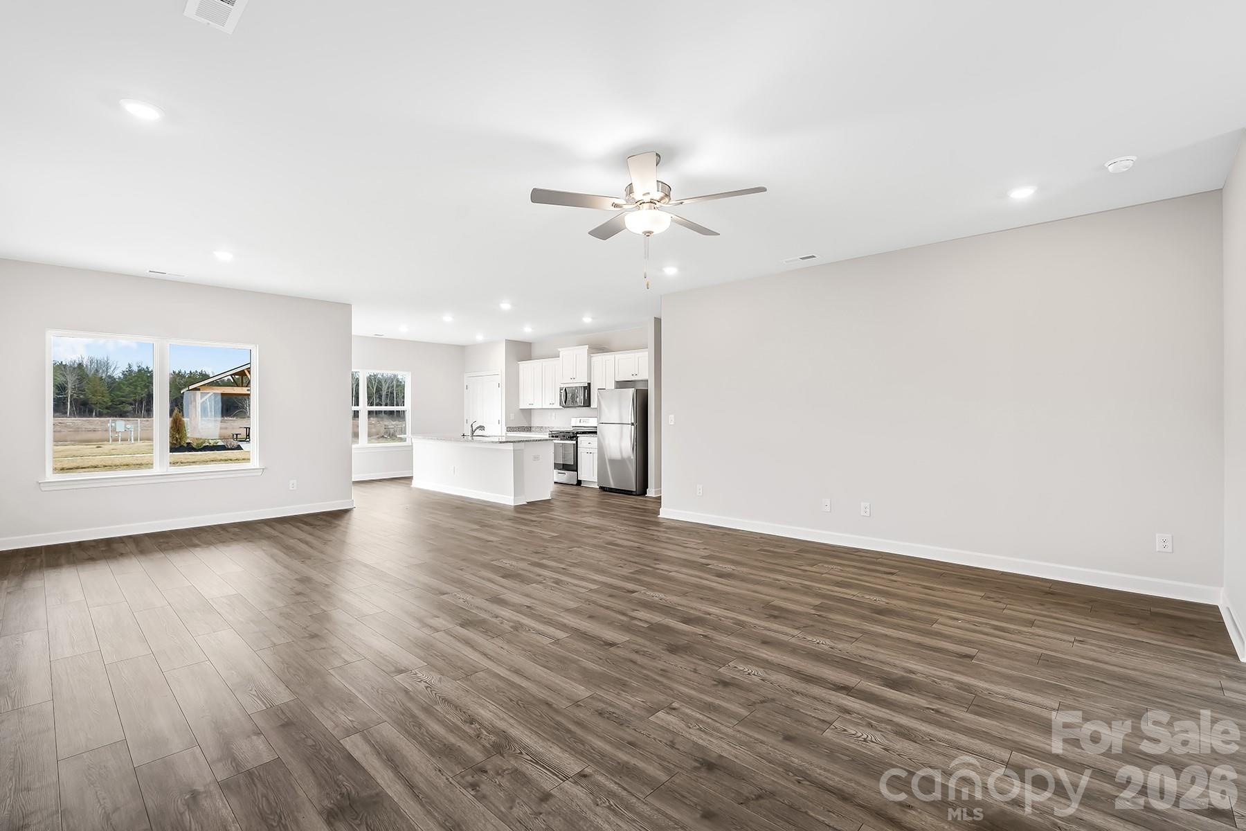 Photo 6 of 6516 Fairford Drive, Charlotte, NC