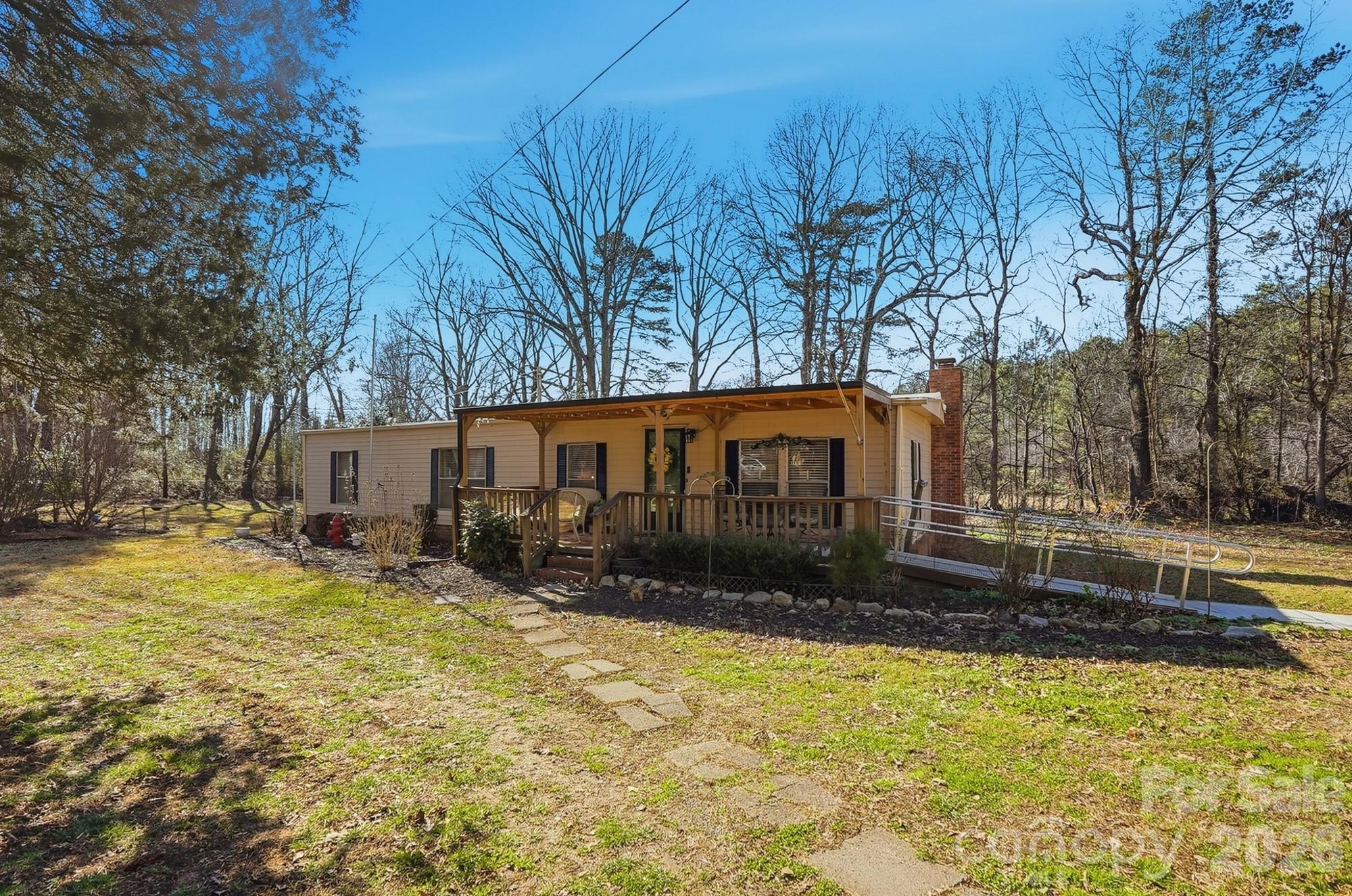 Photo 4 of 343 Carr Road, Dallas, NC