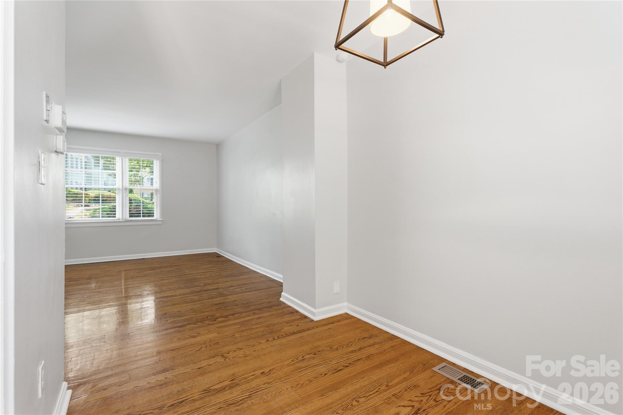 Photo 17 of 525 Wakefield Drive, Charlotte, NC