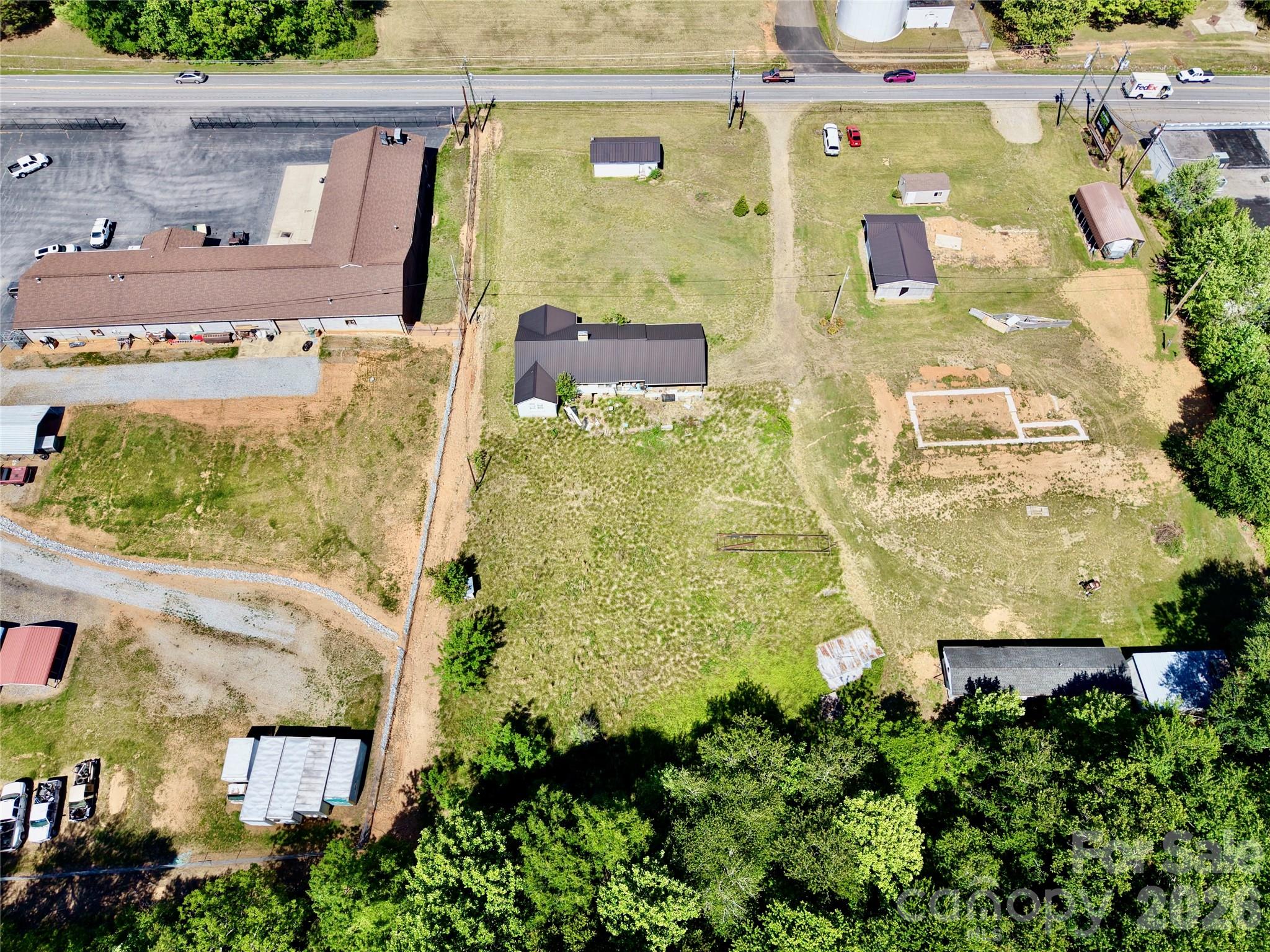 1263 NC 16 Highway N, Taylorsville, NC - photo 11 of 48