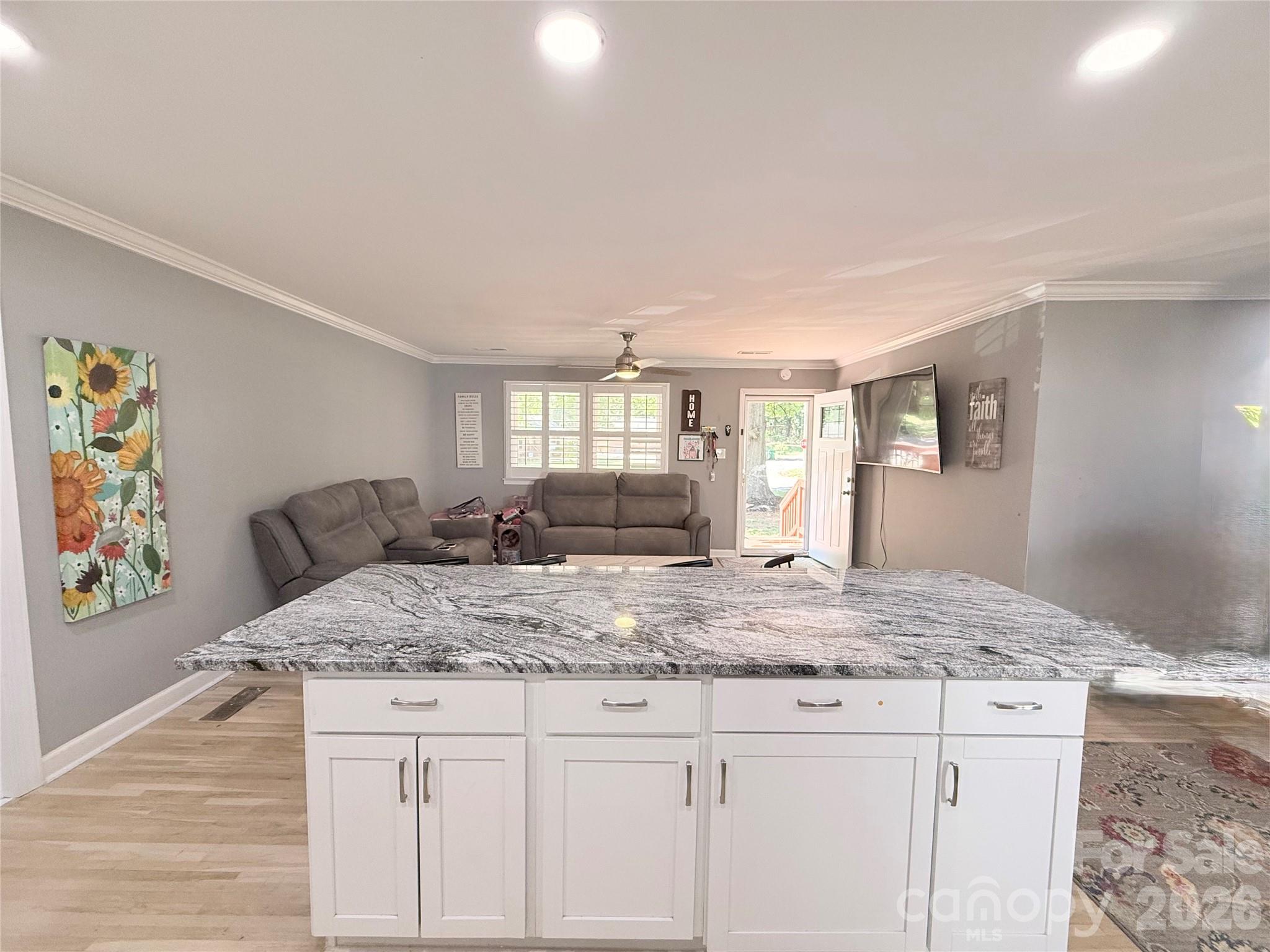 Photo 6 of 401 Rutland Drive, Charlotte, NC