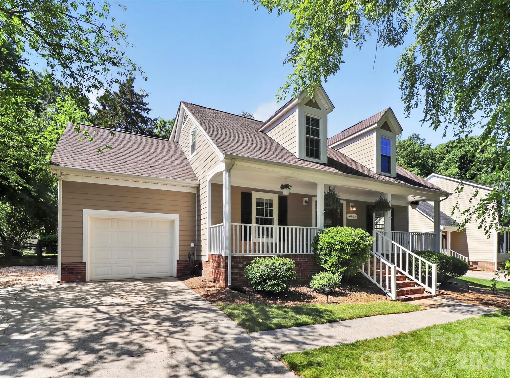 Photo 3 of 4007 Meadowridge Drive, Charlotte, NC