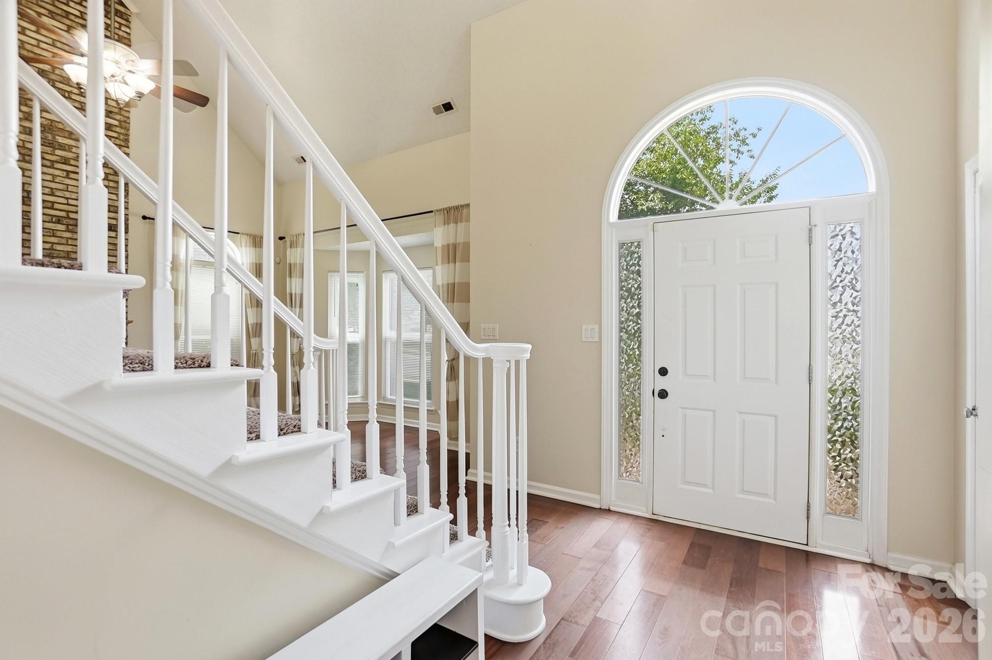 Photo 4 of 11323 Laurel View Drive, Charlotte, NC