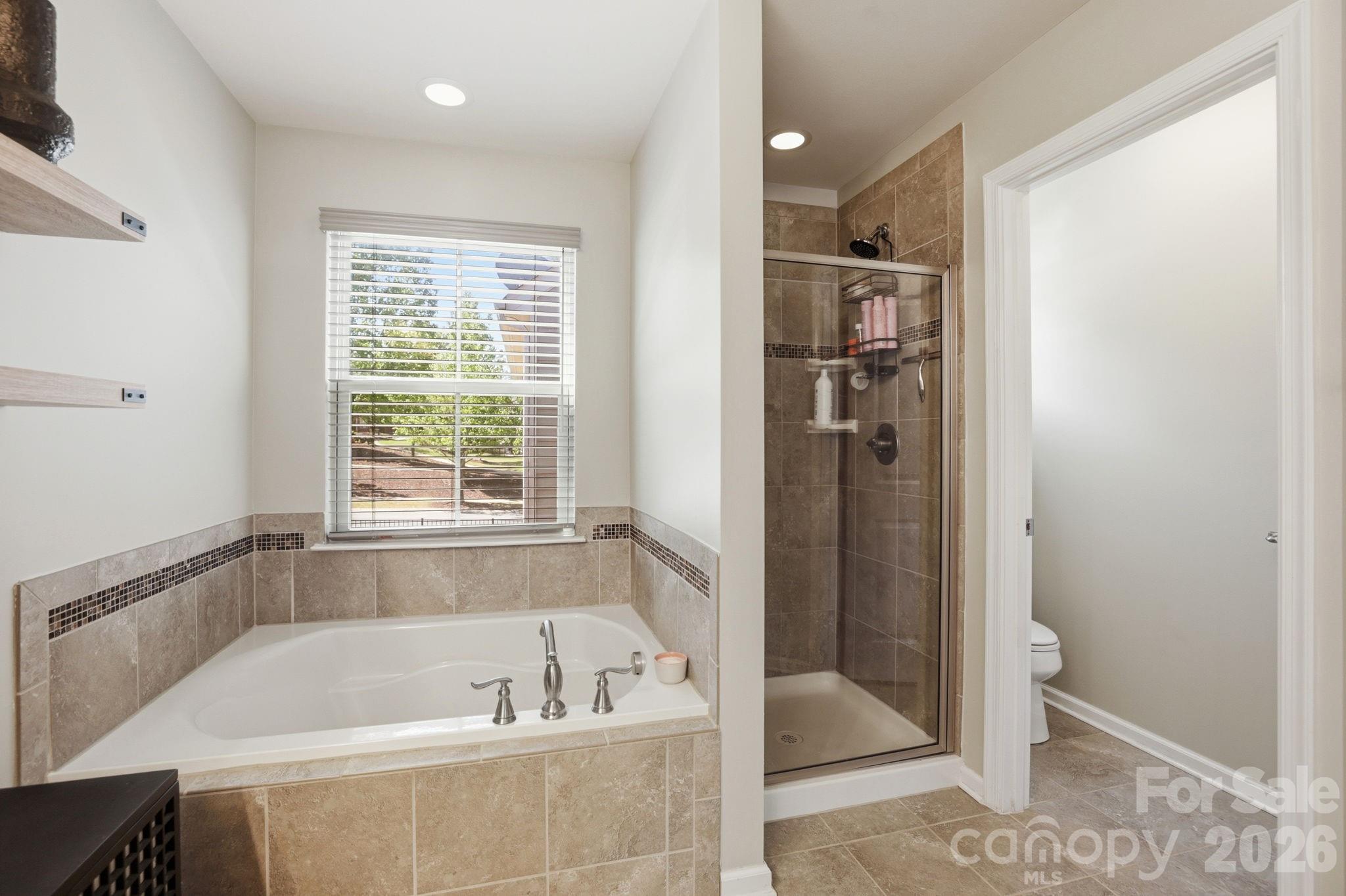 Photo 18 of 1819 Fleetwood Drive, Charlotte, NC