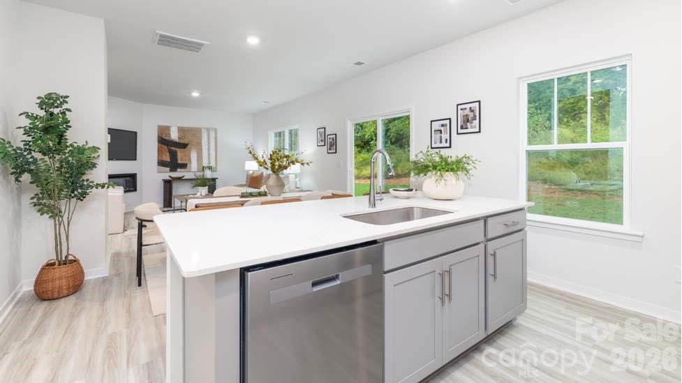 Photo 6 of 5128 Parker Forest Drive, Charlotte, NC