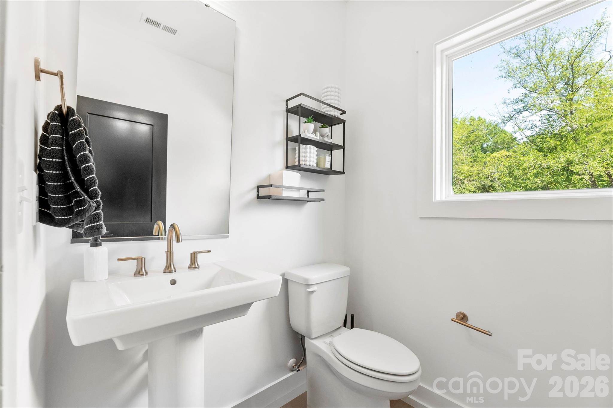 2703 Parkway Avenue, Charlotte, NC - photo 9 of 32