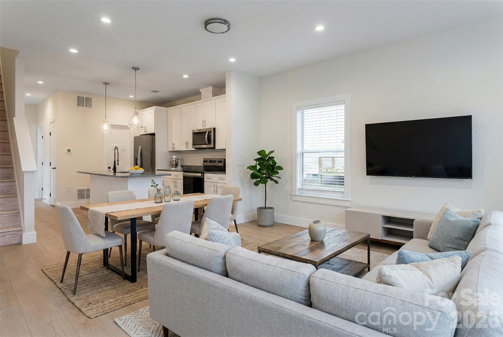 10 Wyndom Lane, Asheville, NC