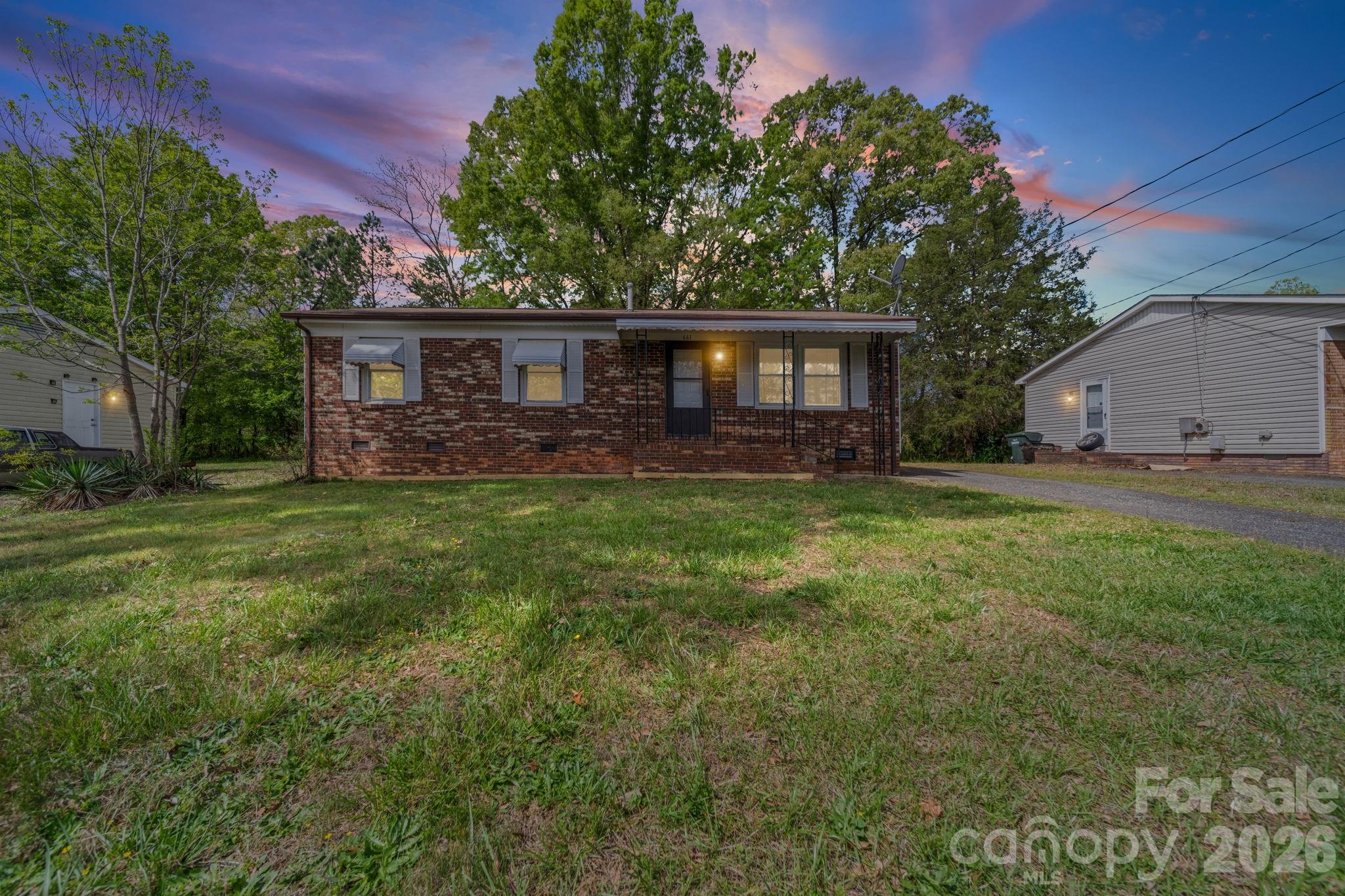 Photo 3 of 661 Kilborne Drive, Gastonia, NC