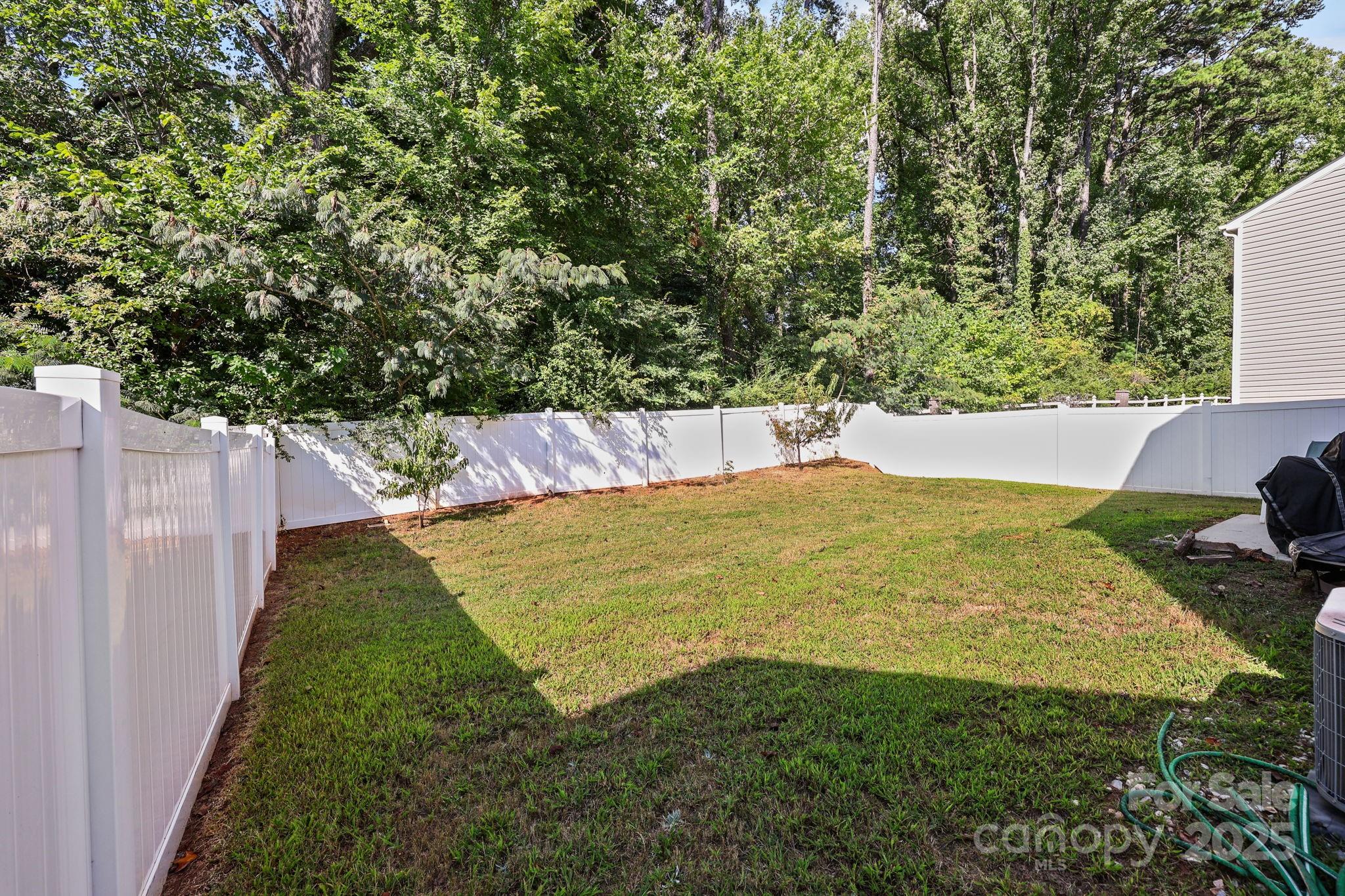 Photo 33 of 5433 Tumbling Brook Lane, Charlotte, NC