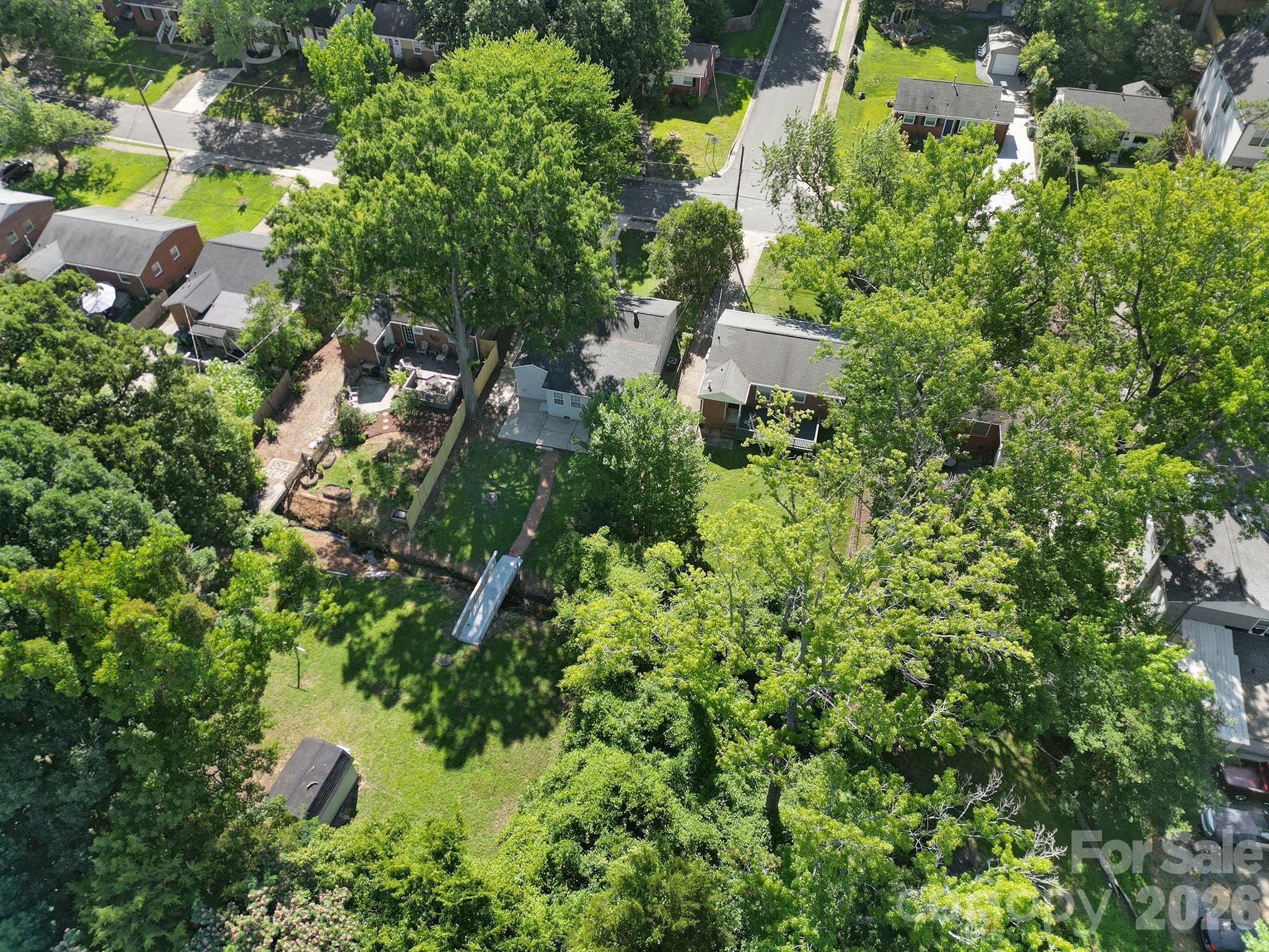 Home for sale at 1801 Dallas Avenue, Charlotte, NC — photo 4 of 34
