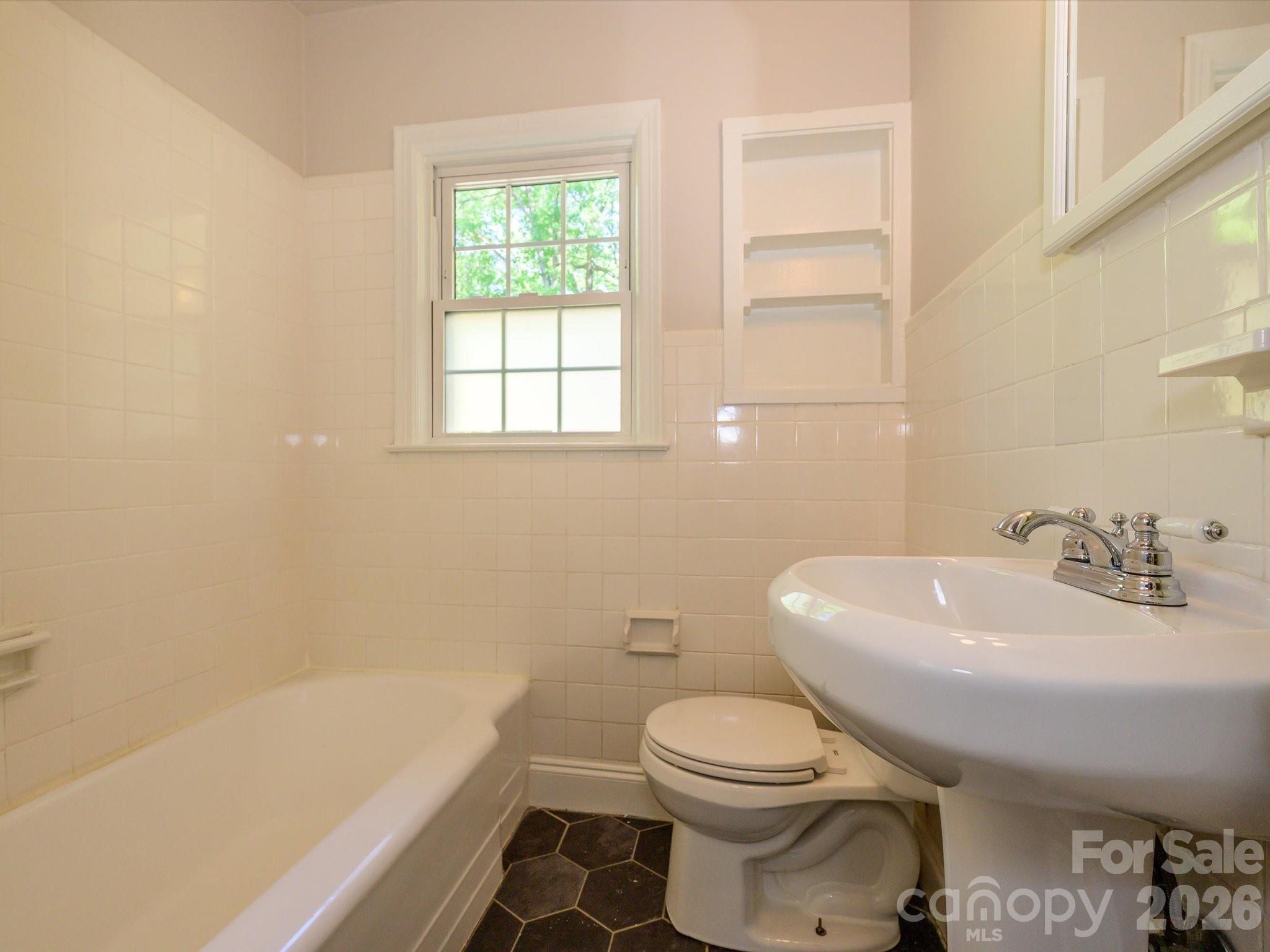1929 Mecklenburg Avenue, Charlotte, NC - photo 29 of 36