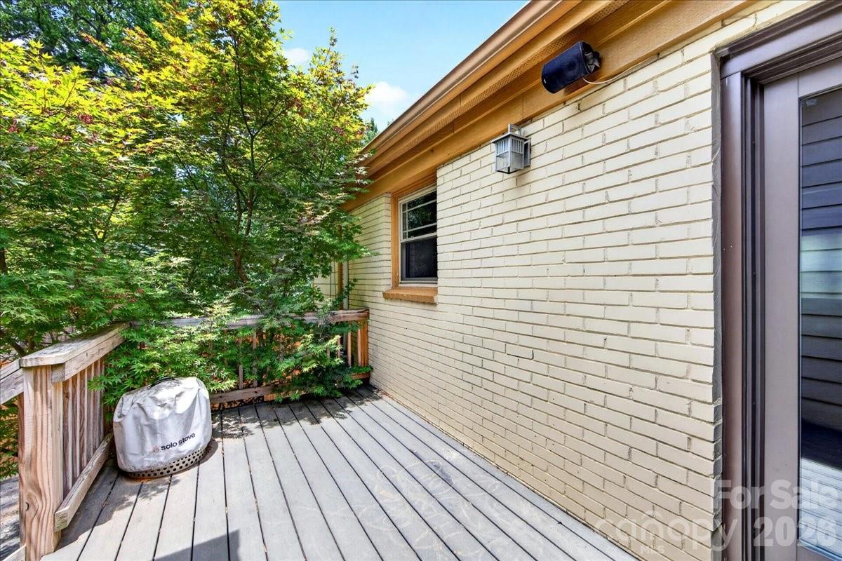 Home for sale at 2120 Dalehurst Drive, Charlotte, NC — photo 39 of 40