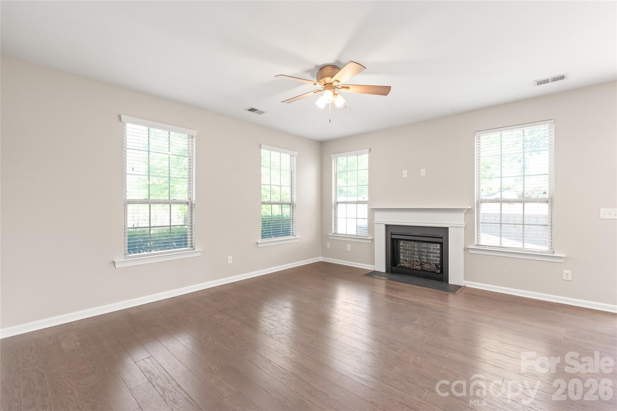 5662 Stonewells Drive, Charlotte, NC - photo 13 of 37