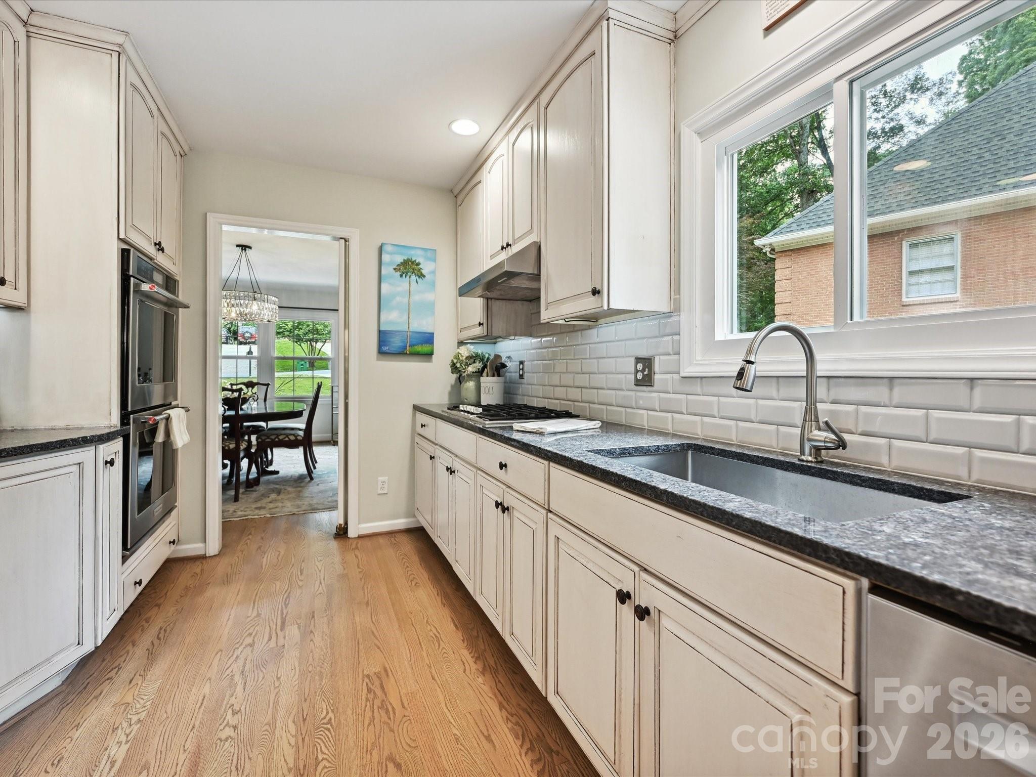 327 Whitestone Road, Charlotte, NC - photo 15 of 45