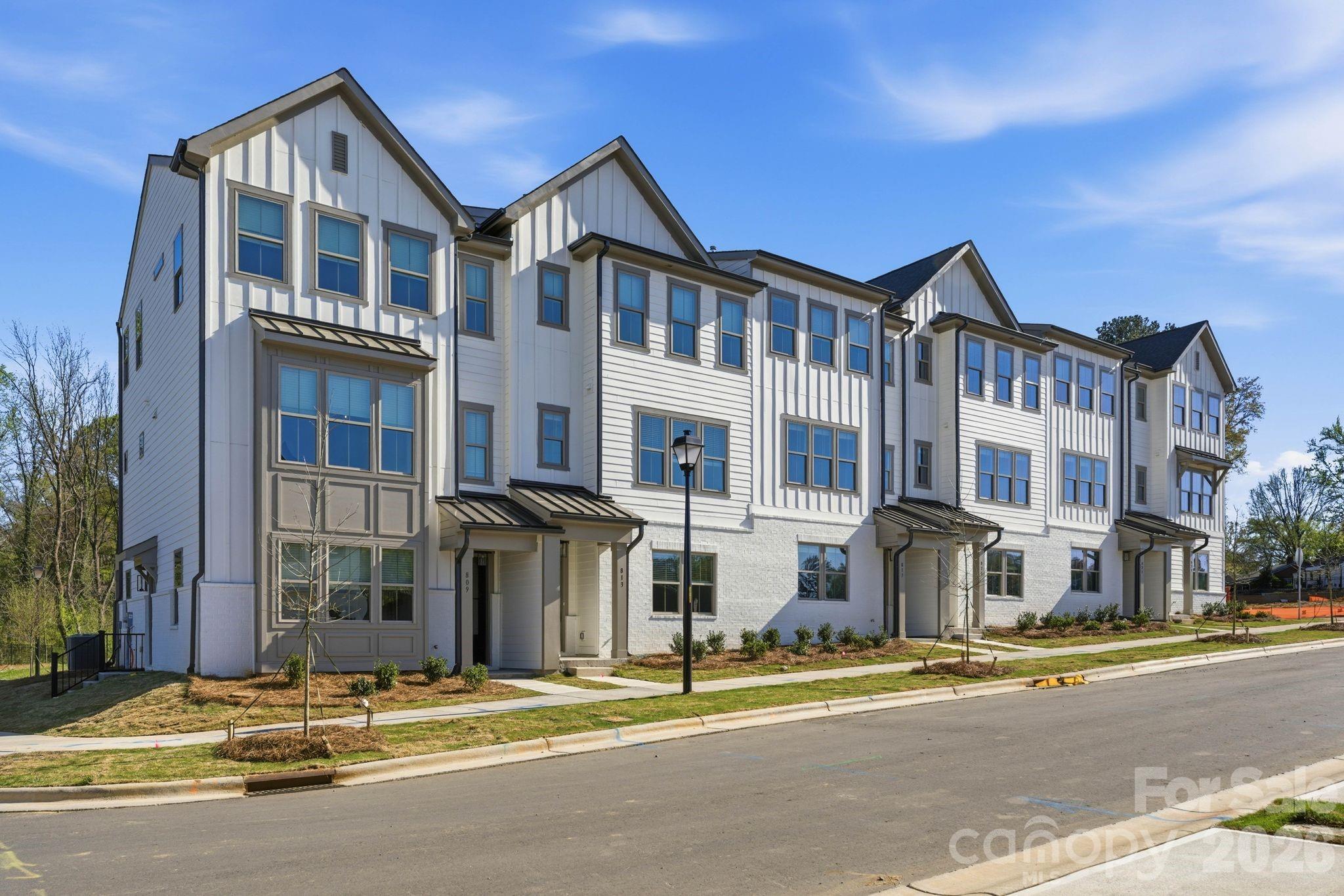 817 Garringer Place, Charlotte, NC - photo 4 of 34