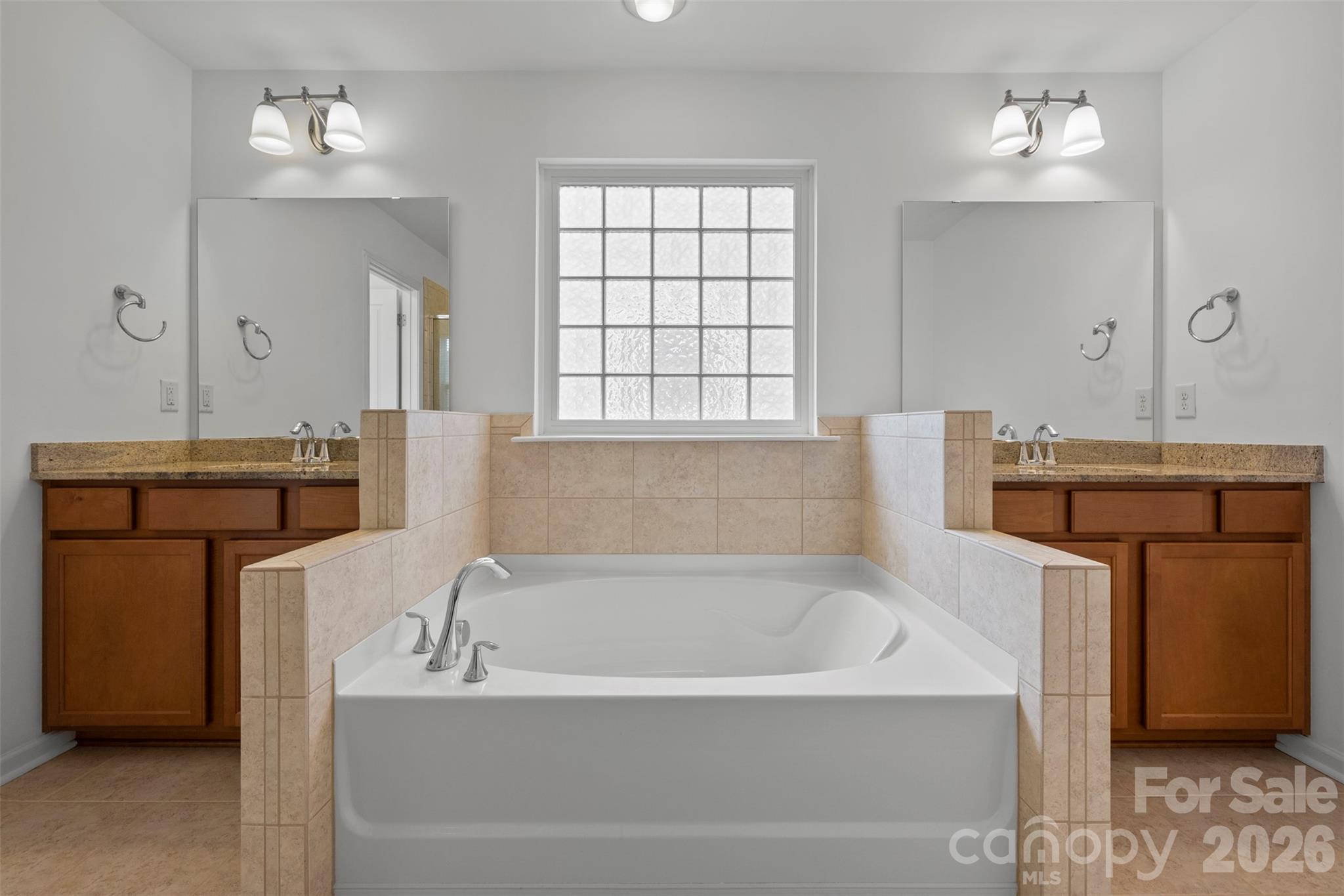 Photo 33 of 4418 Forest Gate Lane, Charlotte, NC