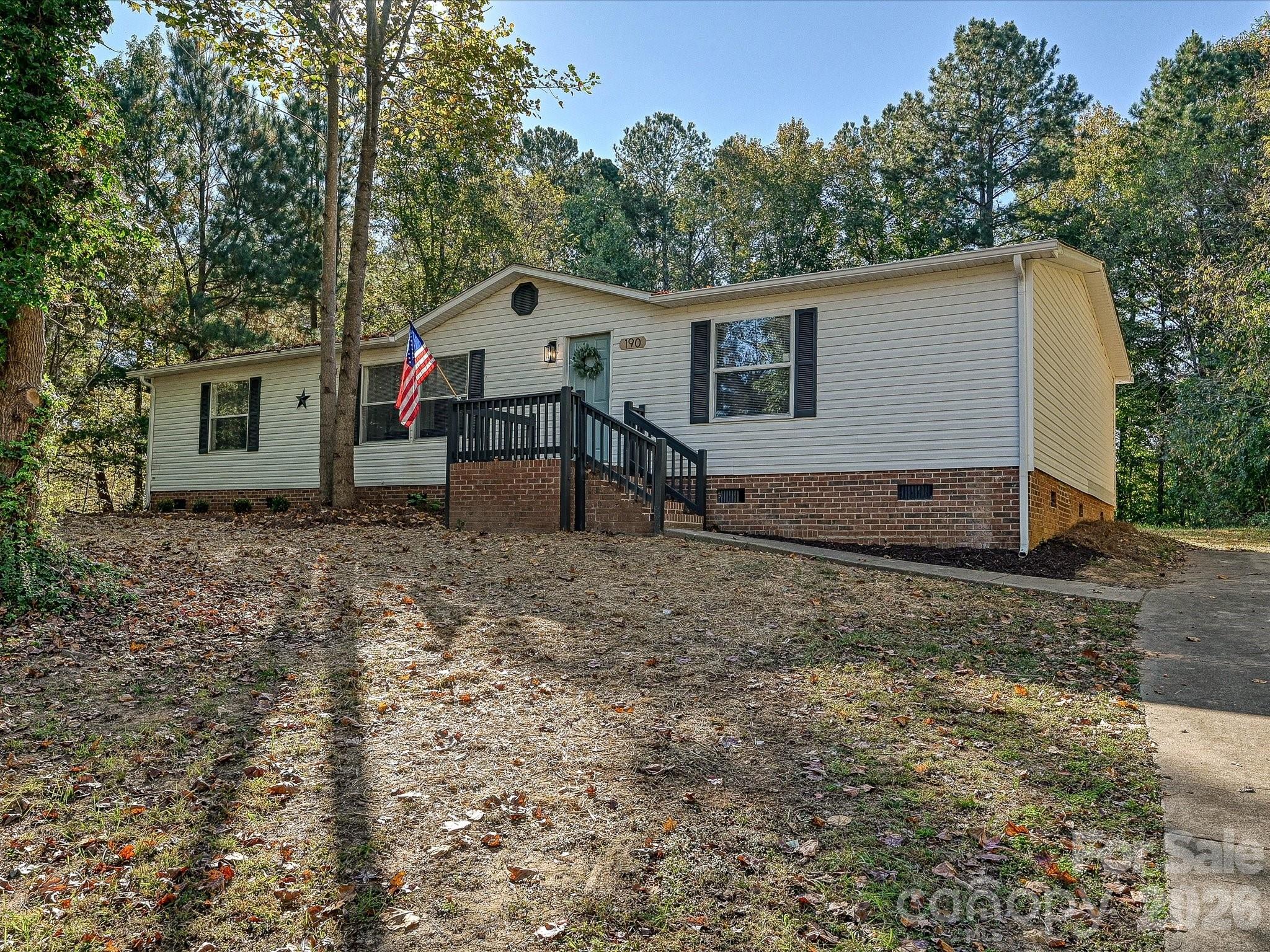 190 Ridge Creek Drive, Troutman, NC