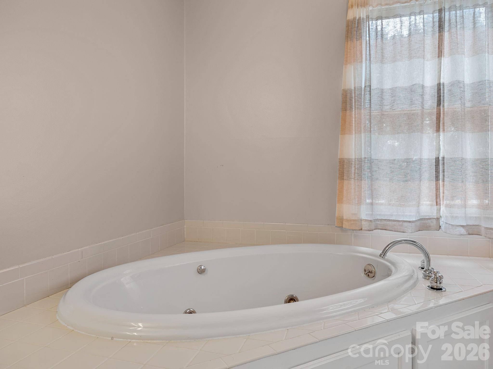 1570 Roddy Road, Campobello, SC - photo 15 of 39