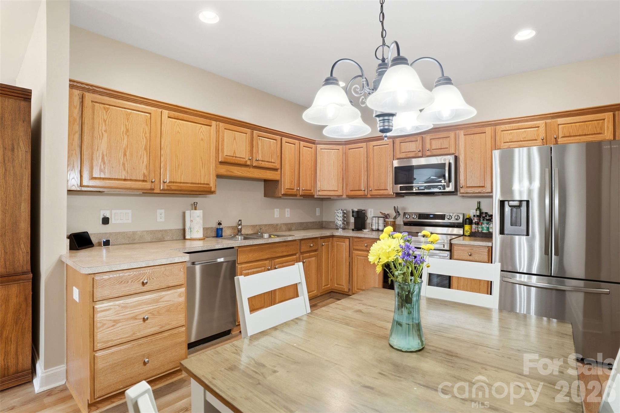 2118 N Castle Court, Matthews, NC - photo 11 of 37