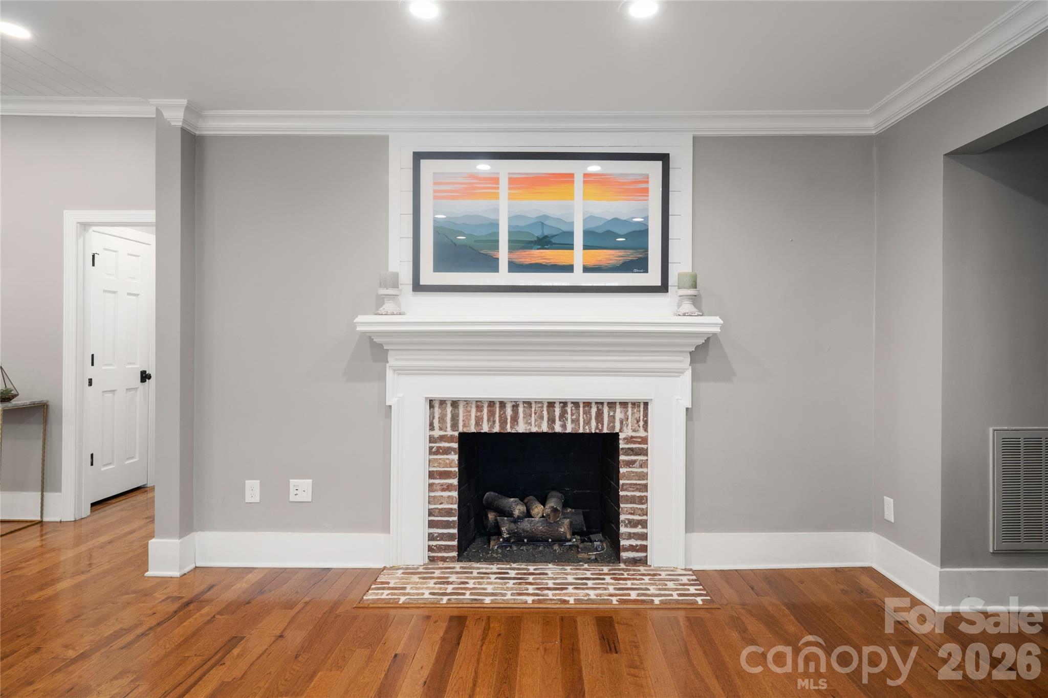 Photo 18 of 1921 Cumberland Avenue, Charlotte, NC
