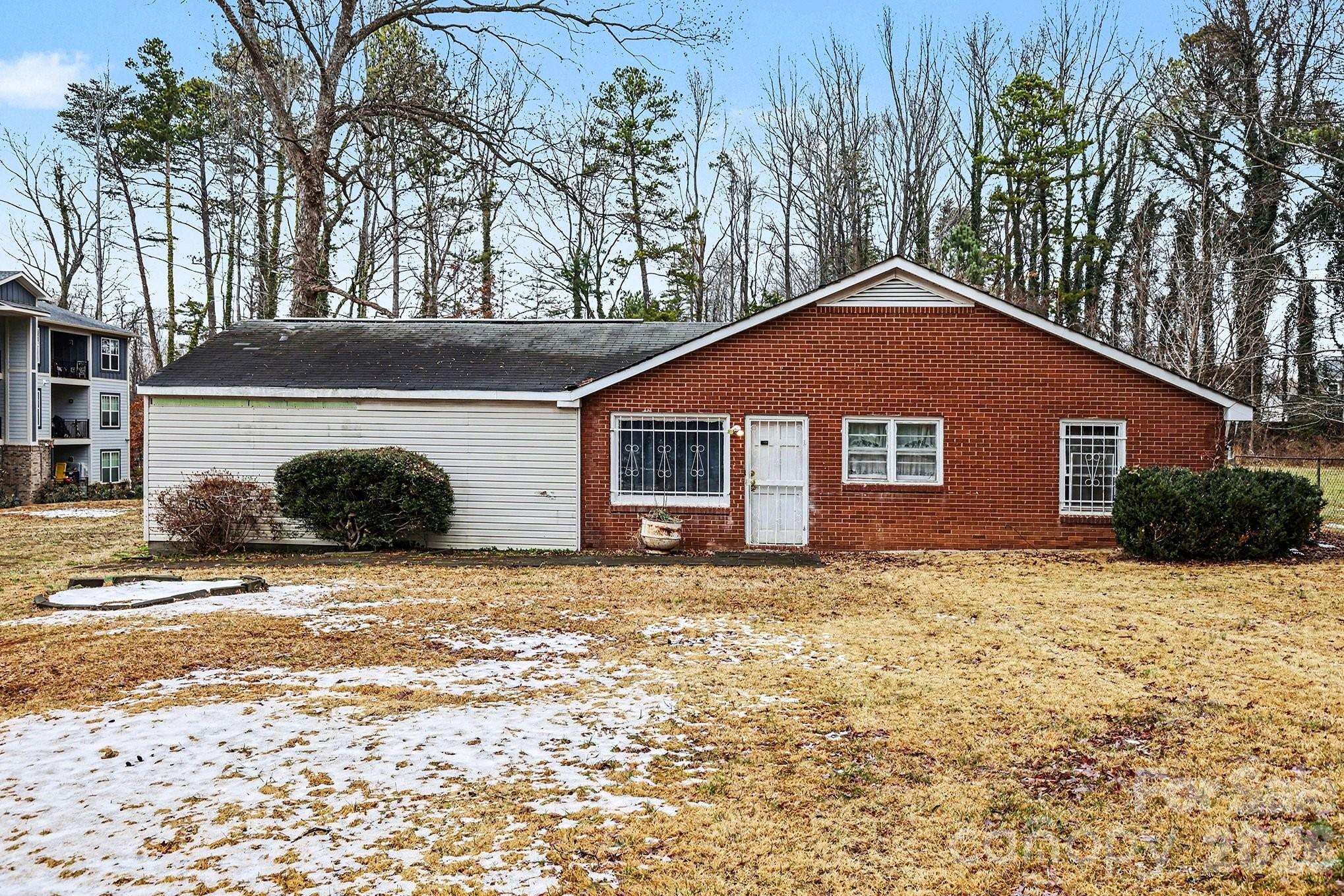Photo 3 of 500 Tom Hunter Road, Charlotte, NC