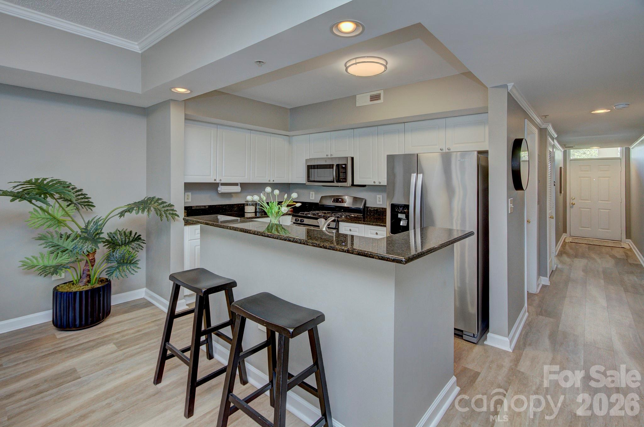 Photo 11 of 405 W 7th Street303, Charlotte, NC