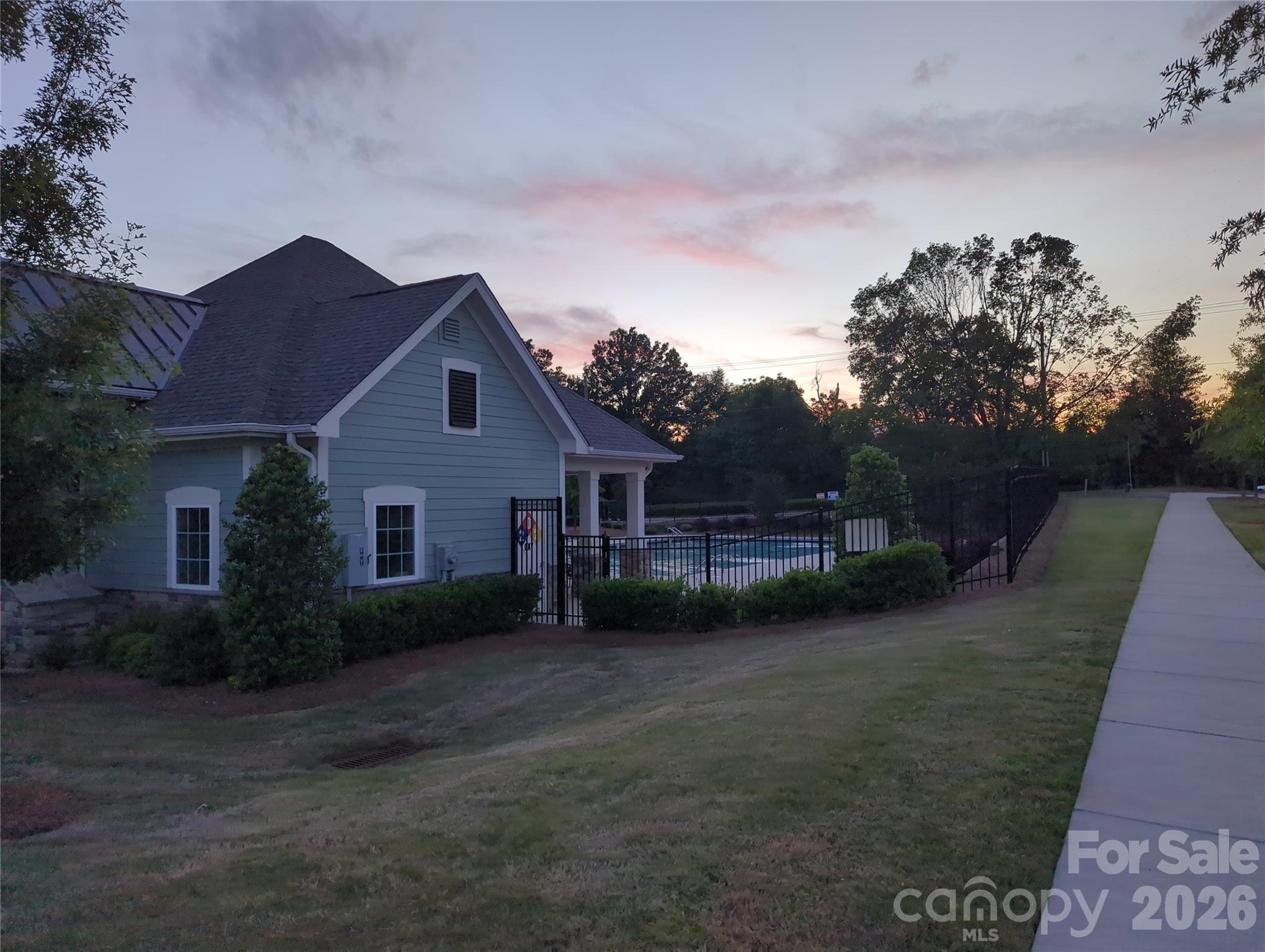 Photo 35 of 3206 Cheyney Park Drive, Charlotte, NC