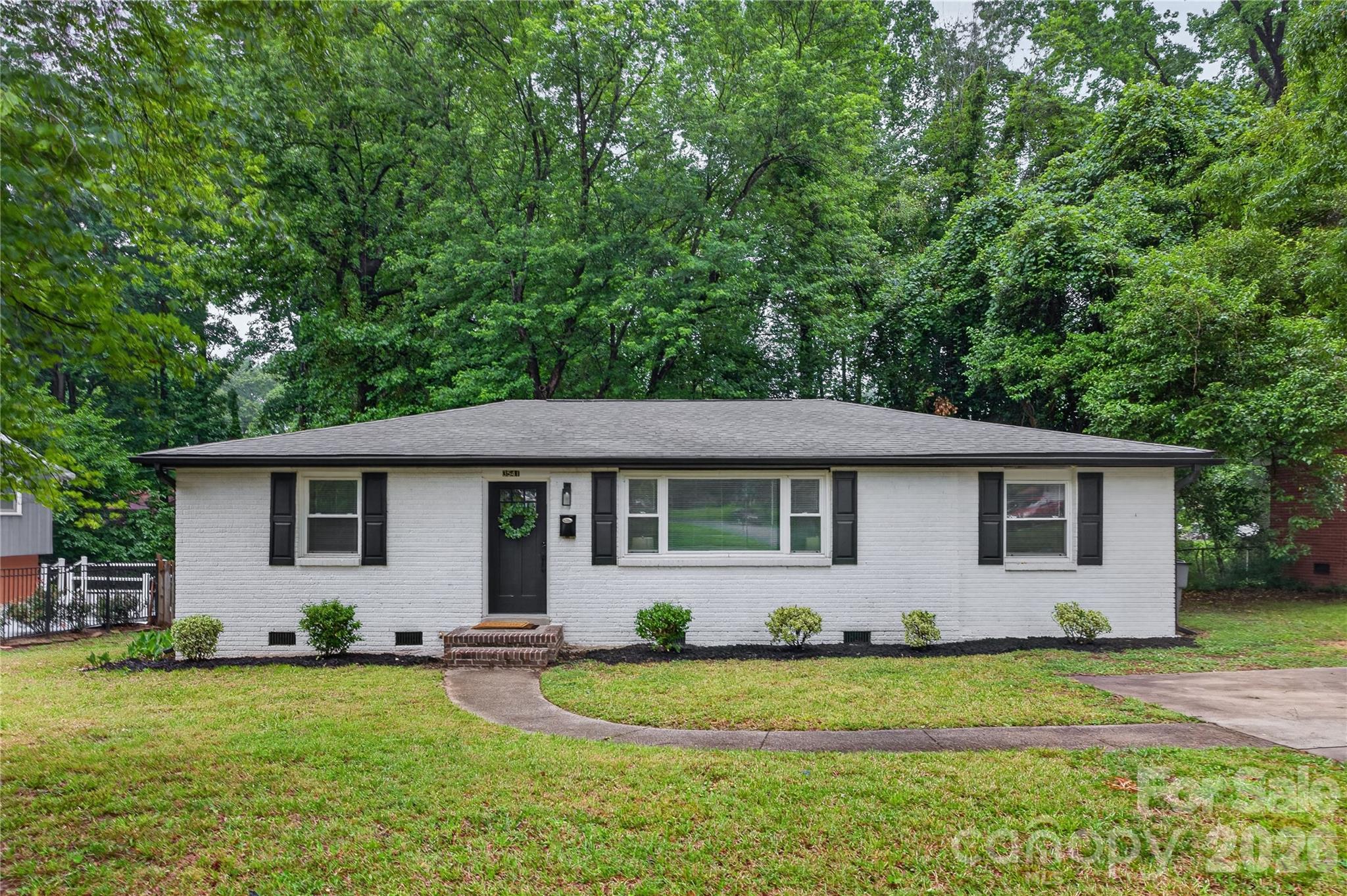 Home for sale at 3541 Delgany Drive, Charlotte, NC — photo 1 of 21