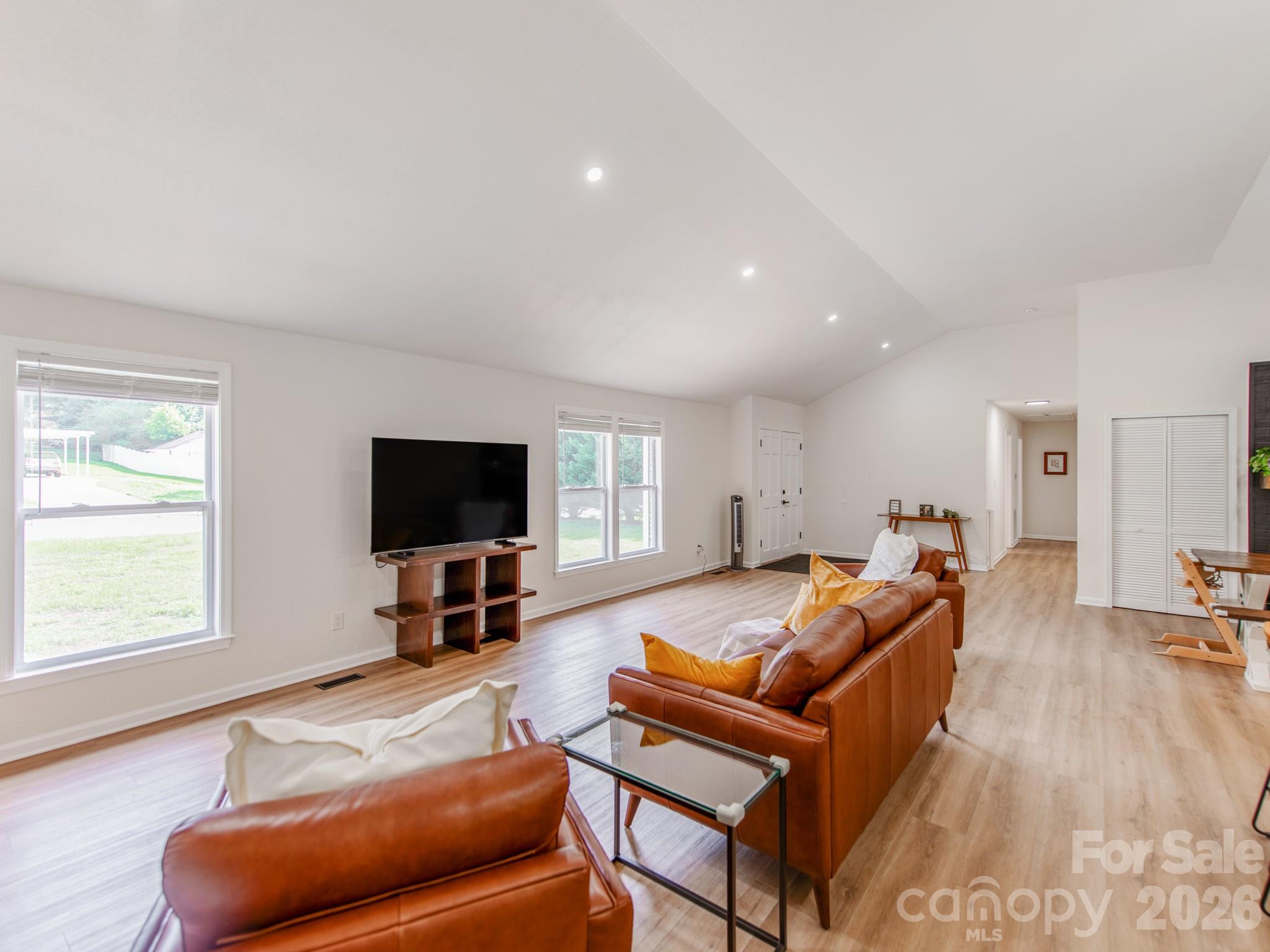 Photo 7 of 629 Belmorrow Drive, Charlotte, NC
