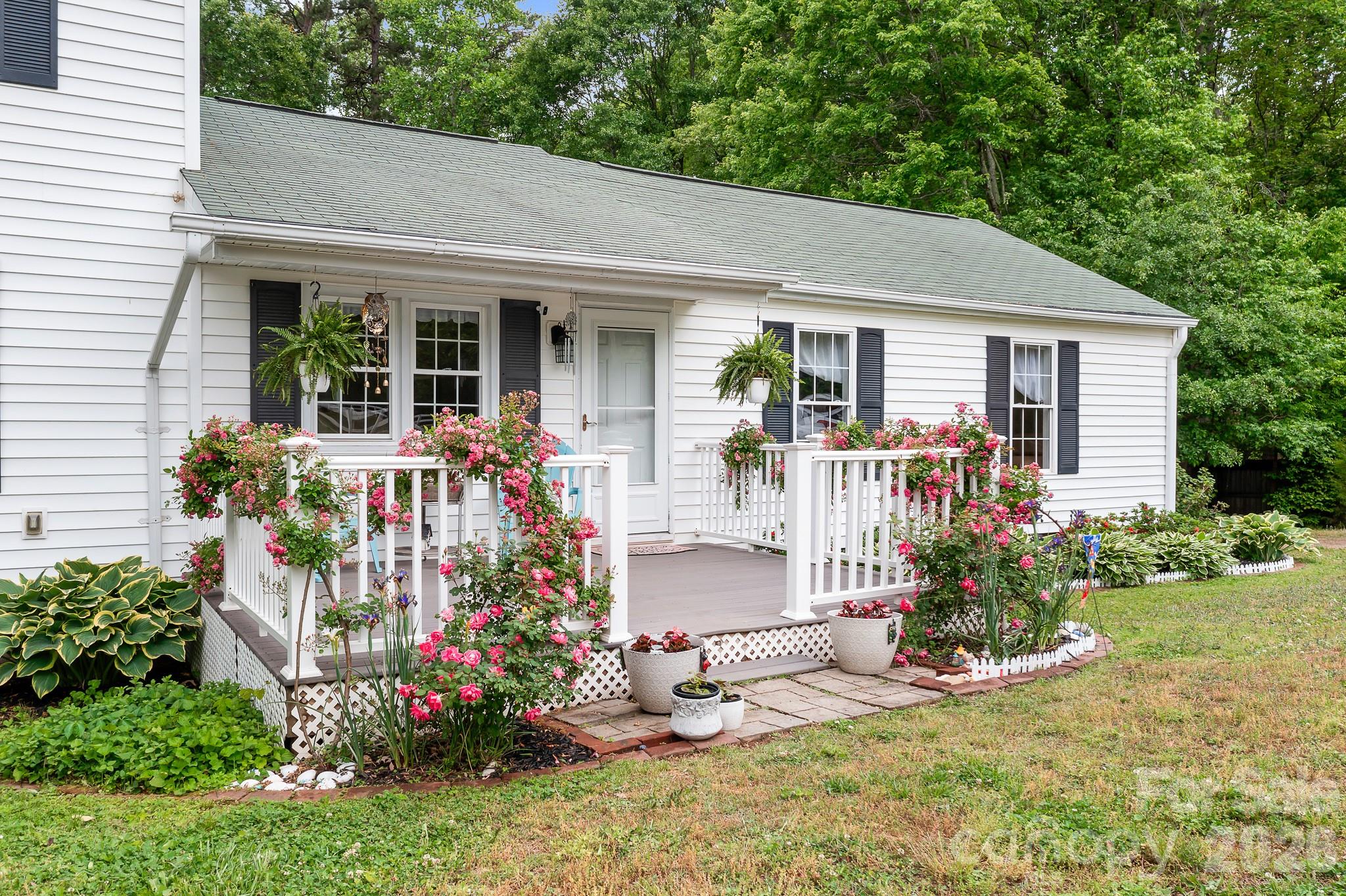 Photo 3 of 1823 N Ingleside Farm Road, Iron Station, NC