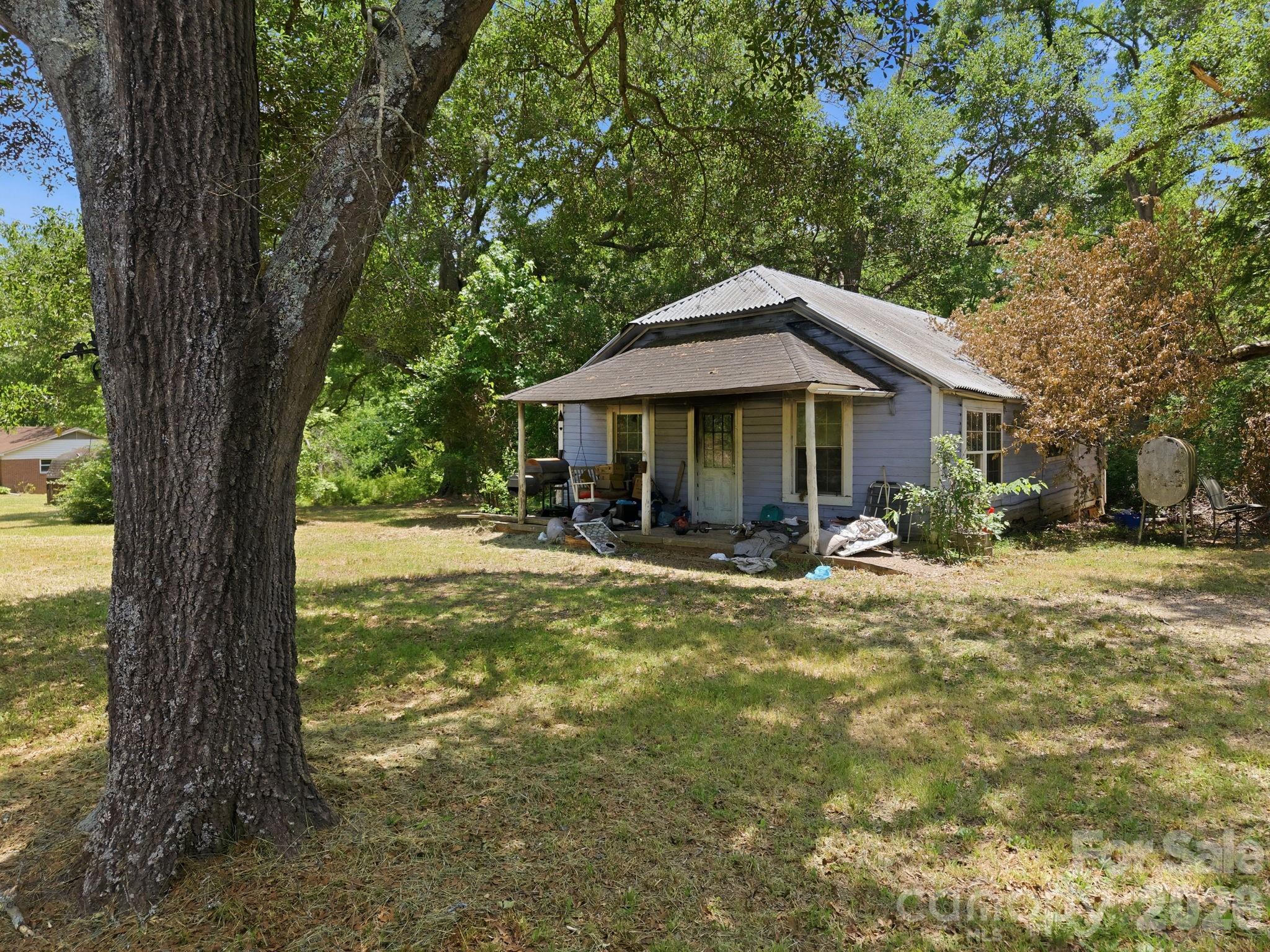 Photo 3 of 2544 Miami Church Road, Concord, NC