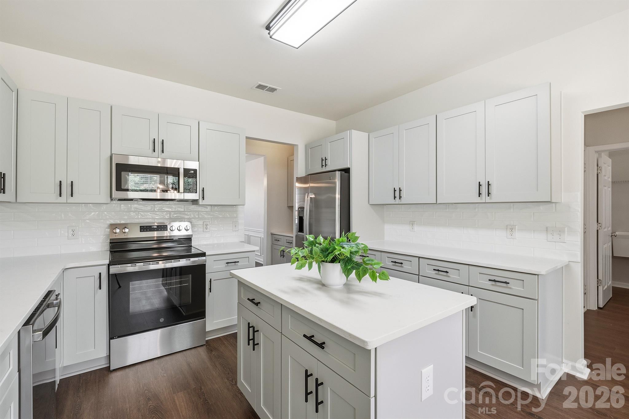 Photo 18 of 7633 Rathburn Lane, Charlotte, NC