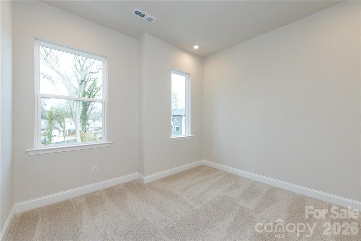 Photo 31 of 909 Archway Lane, Charlotte, NC