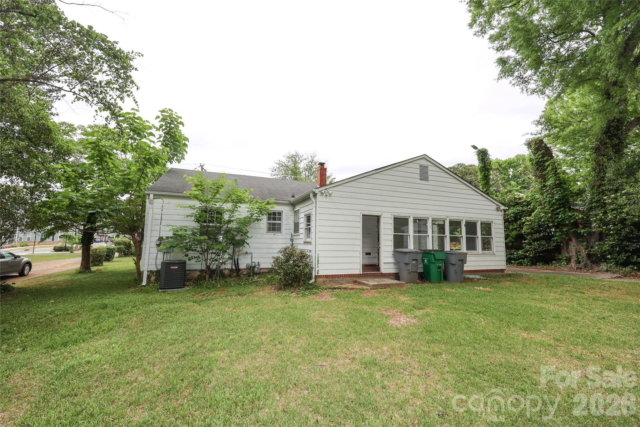 1456 Briar Creek Road, Charlotte, NC - photo 35 of 39