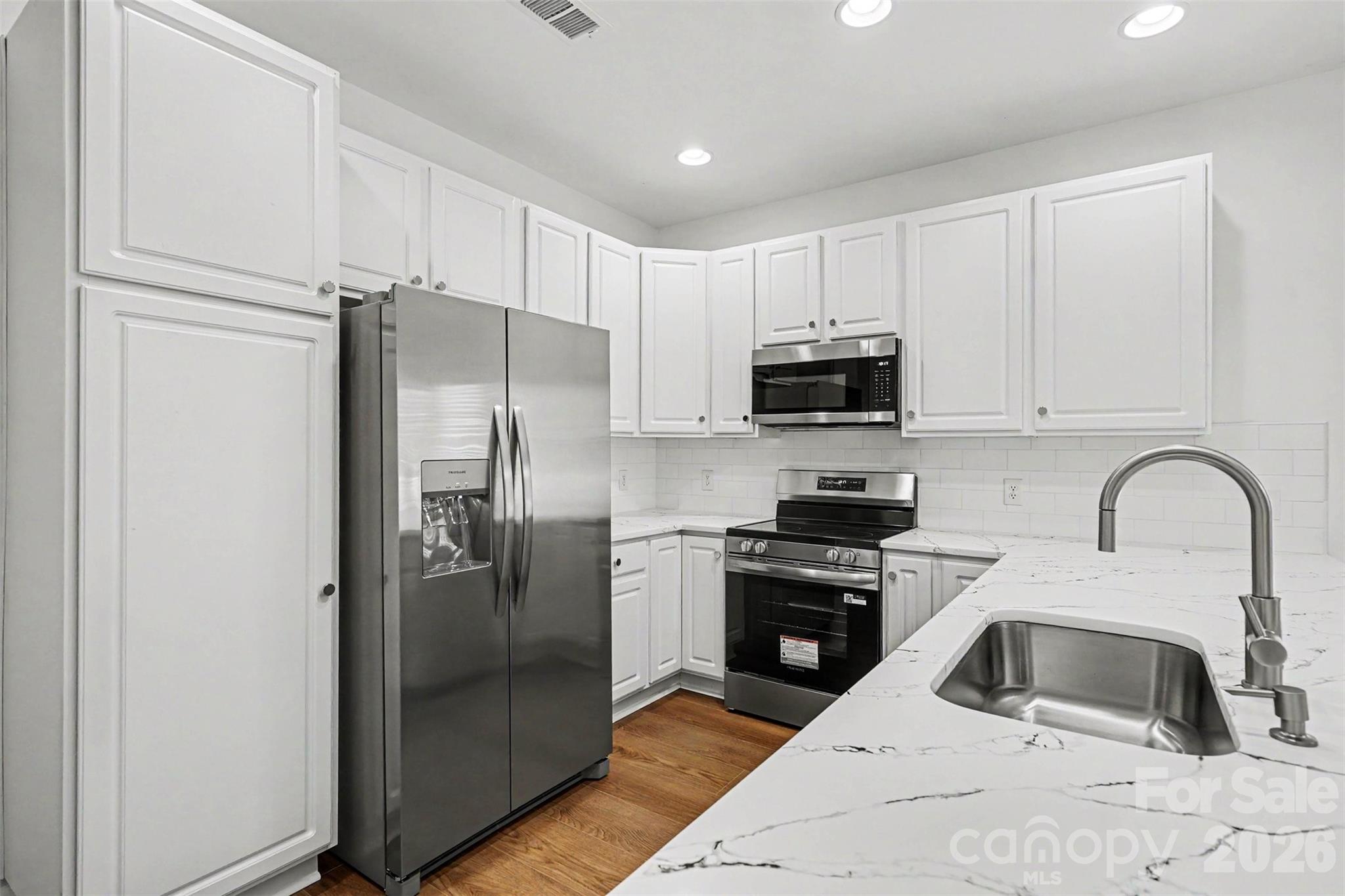 Photo 10 of 9330 Duckhorn Drive, Charlotte, NC