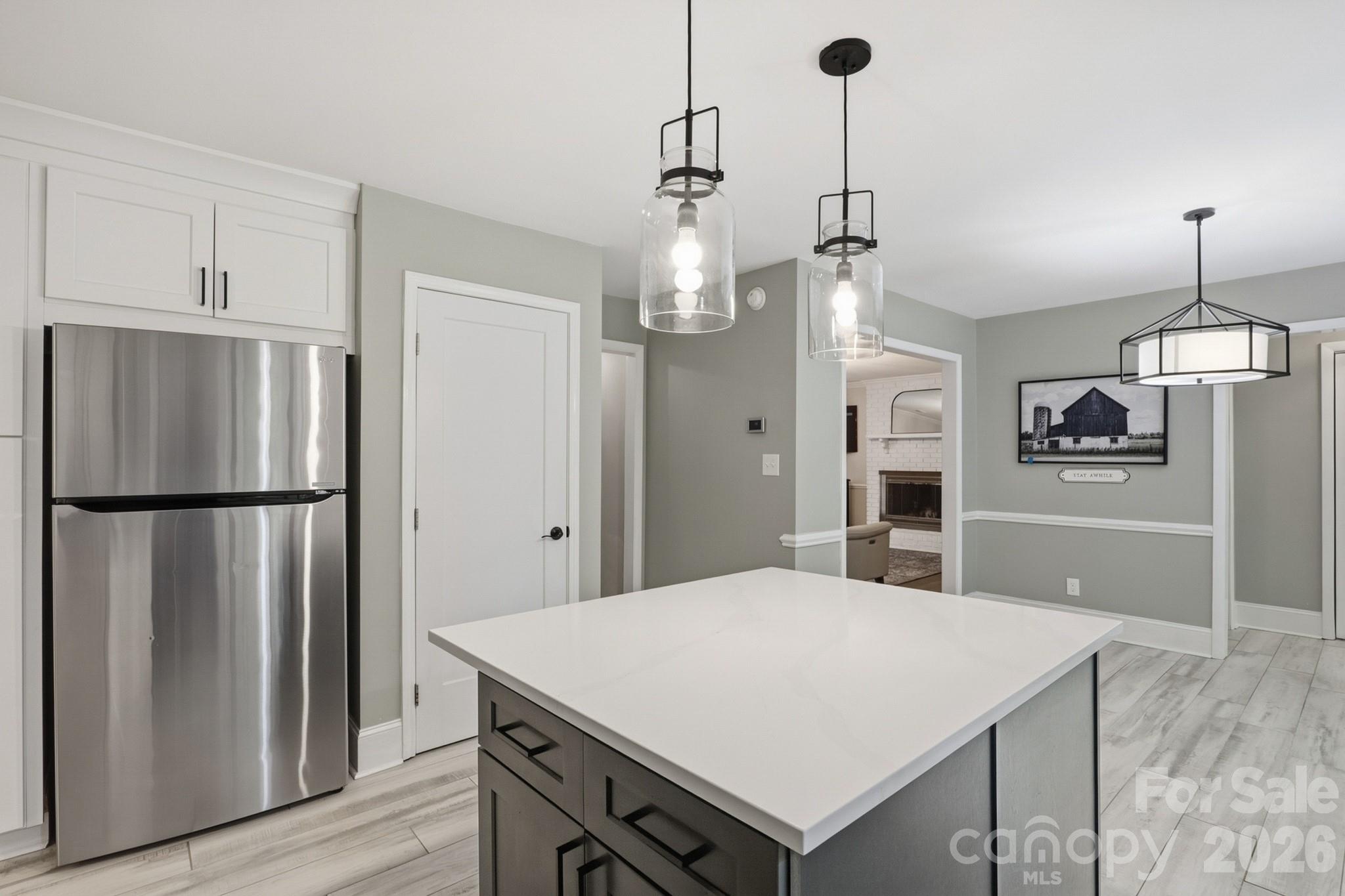 Photo 4 of 9918 Ridgemore Drive, Charlotte, NC