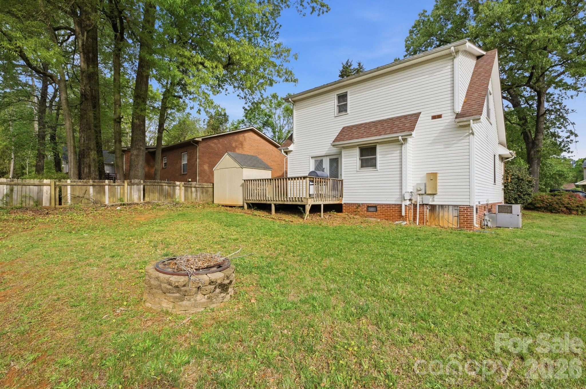 Photo 3 of 1720 Hampshire Drive, Salisbury, NC