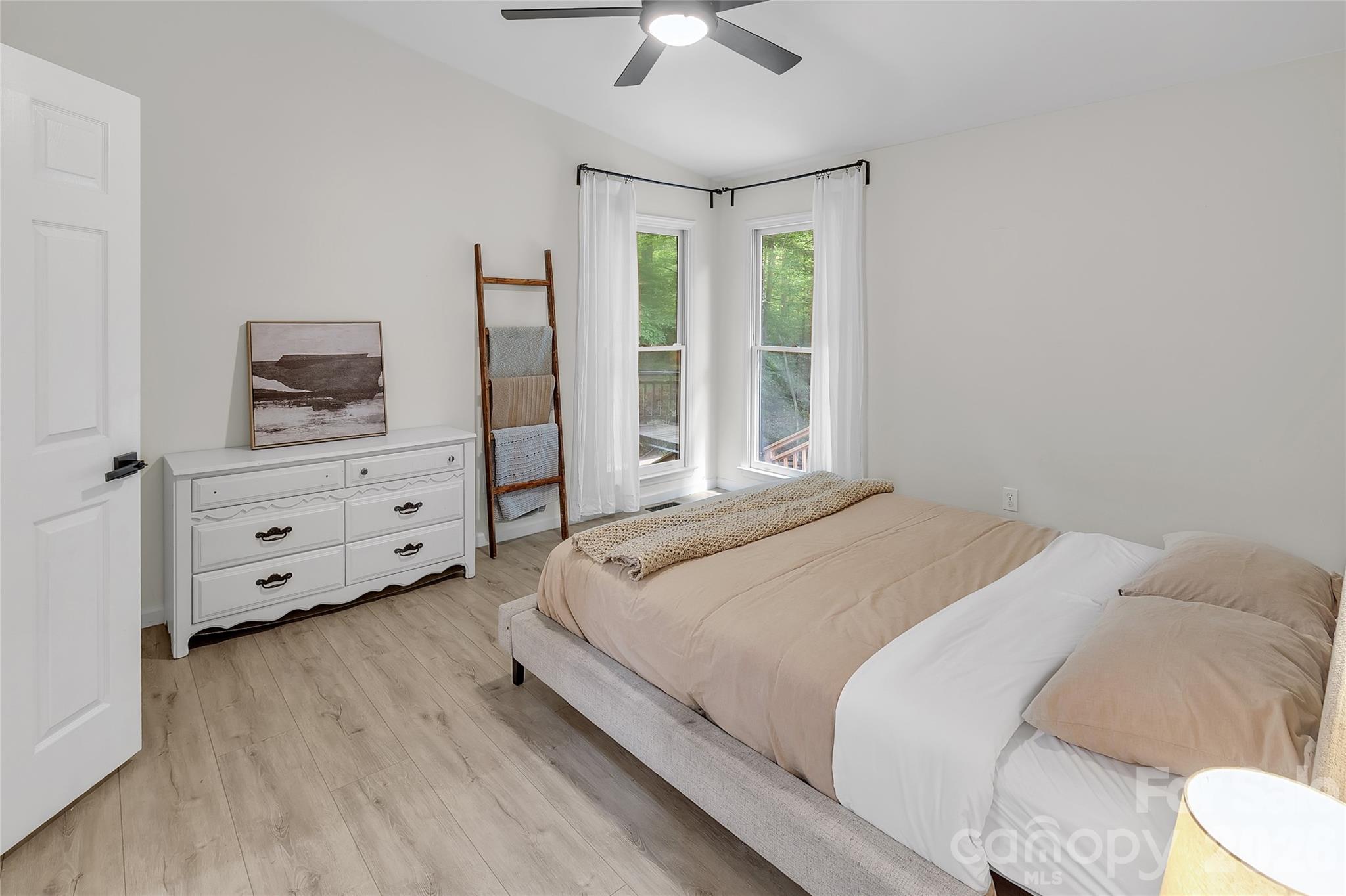 128 Spencer Woods Drive, Dallas, NC - photo 9 of 26